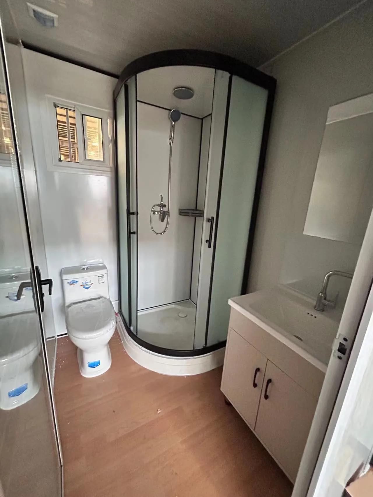 Luxury 40 ft Expandable Mobile House | Modern 2-Bedroom Container Home - Prefab, Portable, and Ready to Move in