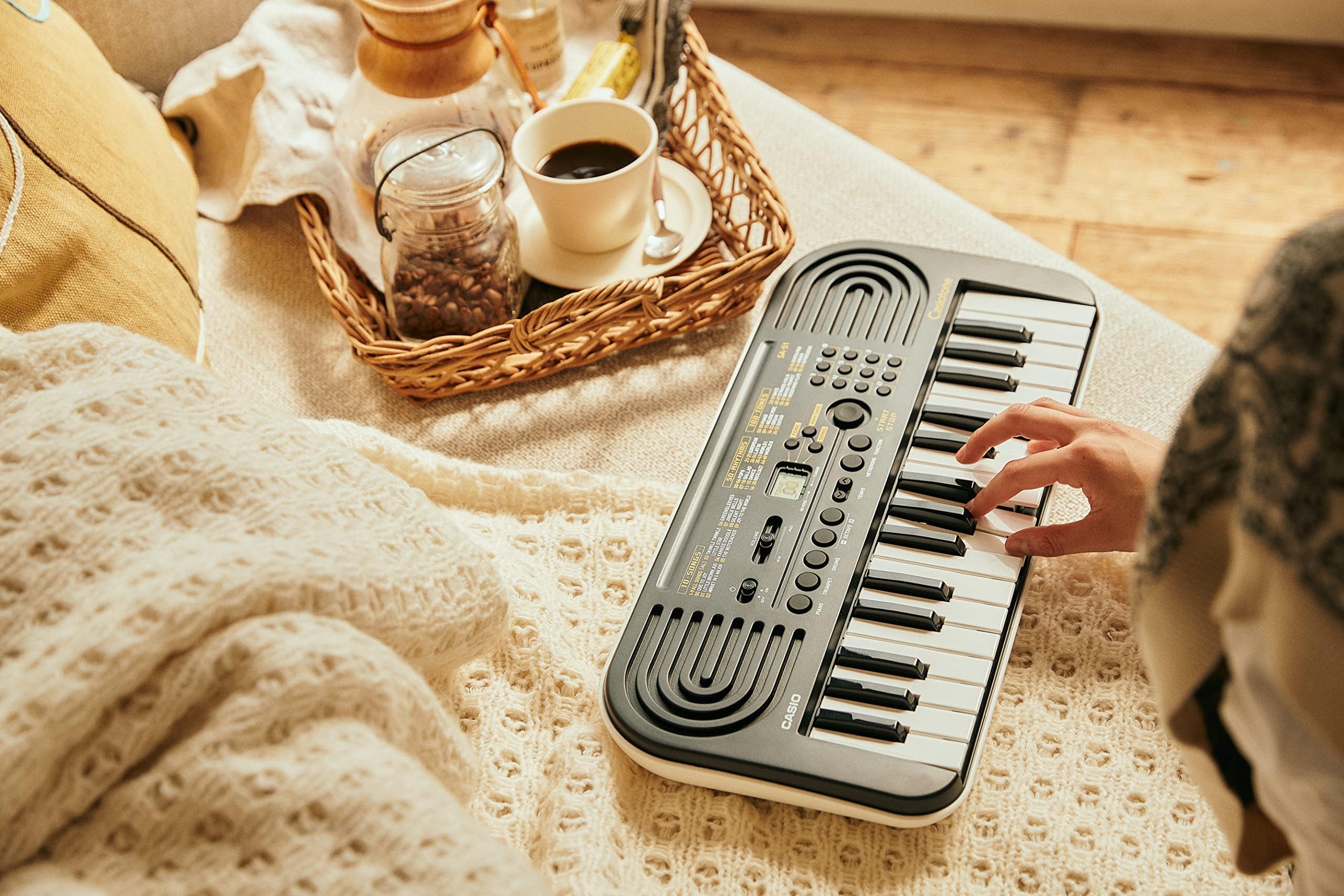 Casio Casiotone SA-51 32-Key Portable Keyboard with Mini Keys