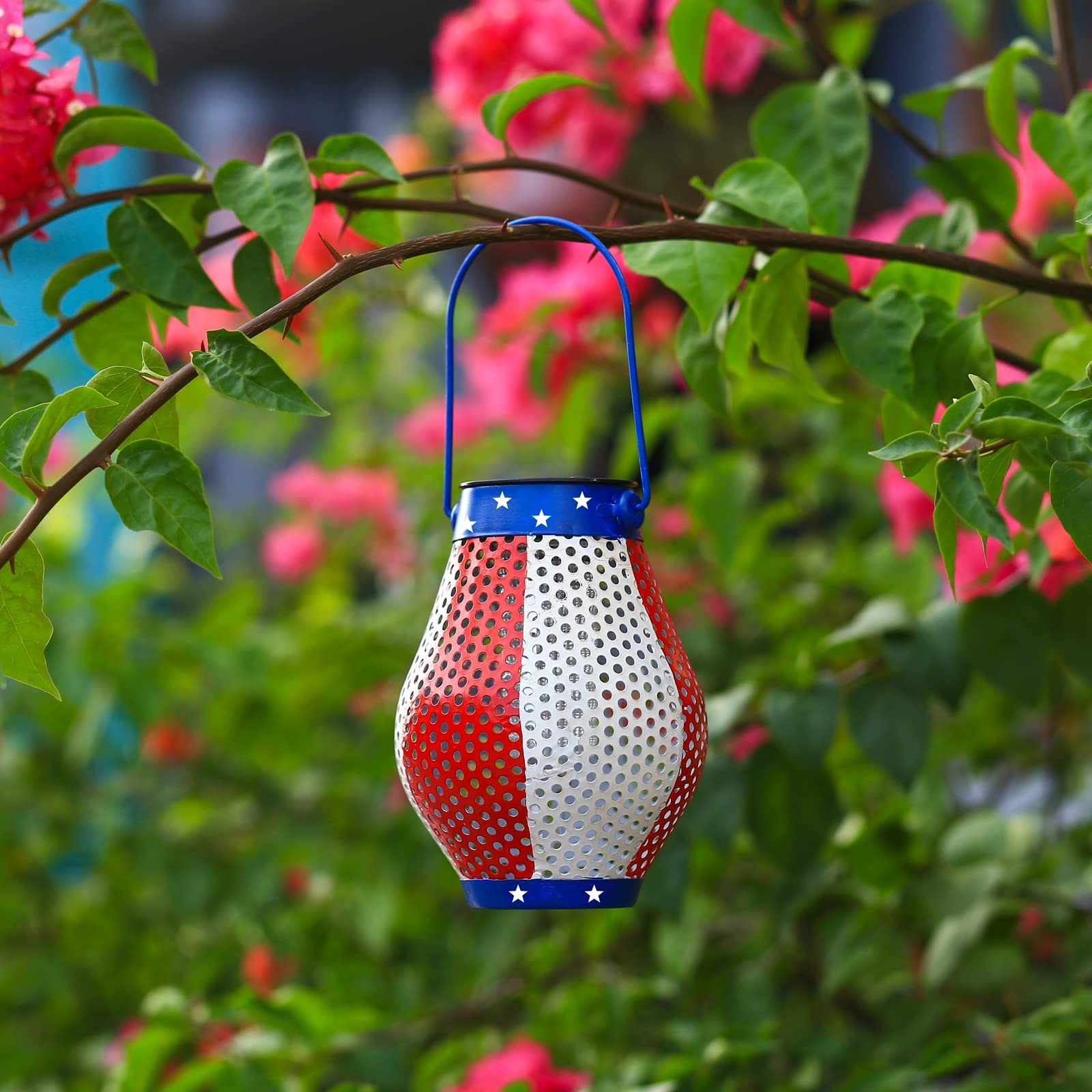 YQLEPIN Outdoor Solar Landscape Lighting Made of Metal - Waterproof Hanging Vintage Rustic Lantern(Red and Blue)