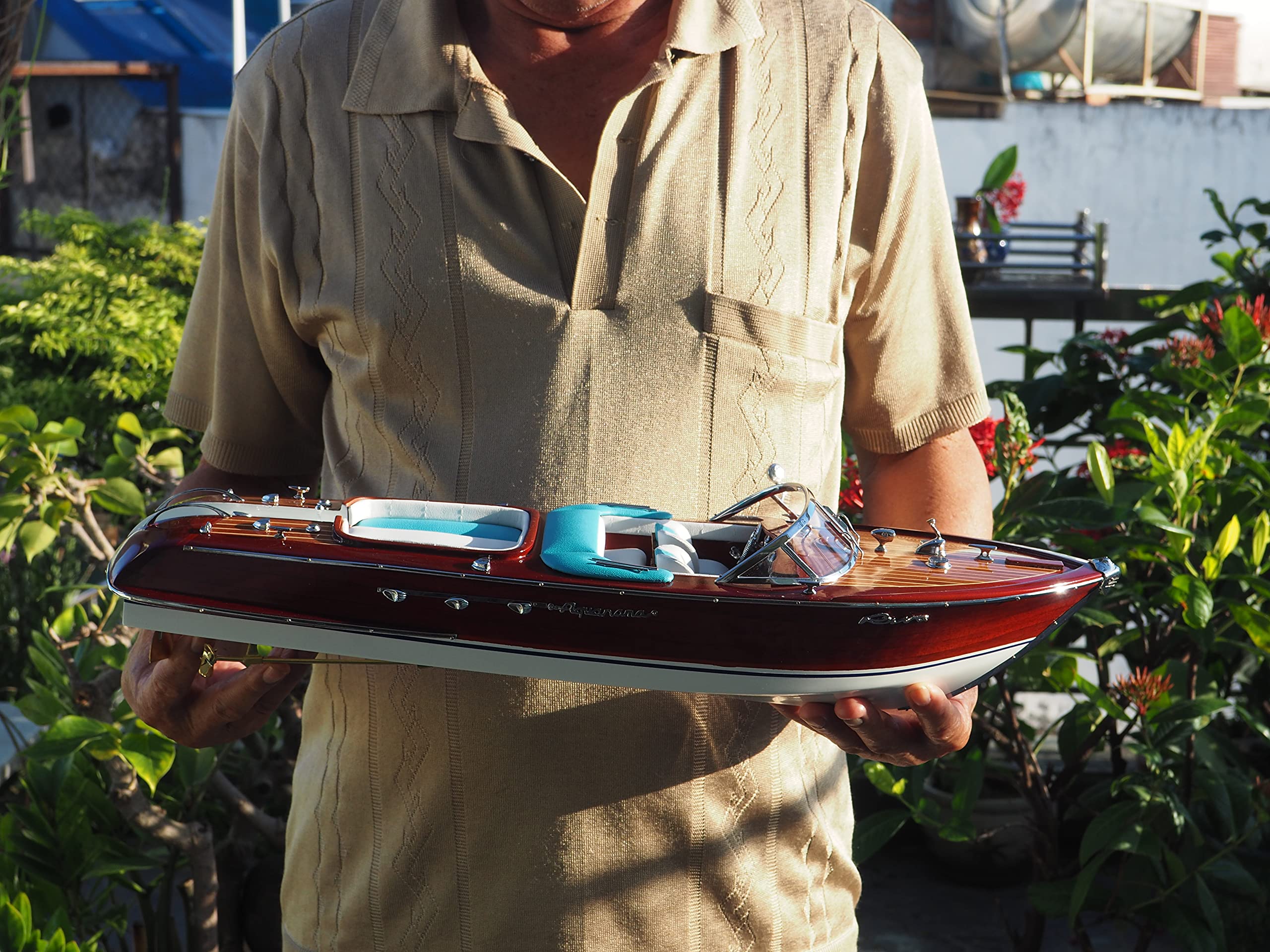 Riva AQUARAMA Wood Boat Model 21" (53 cm) Fully Assembled