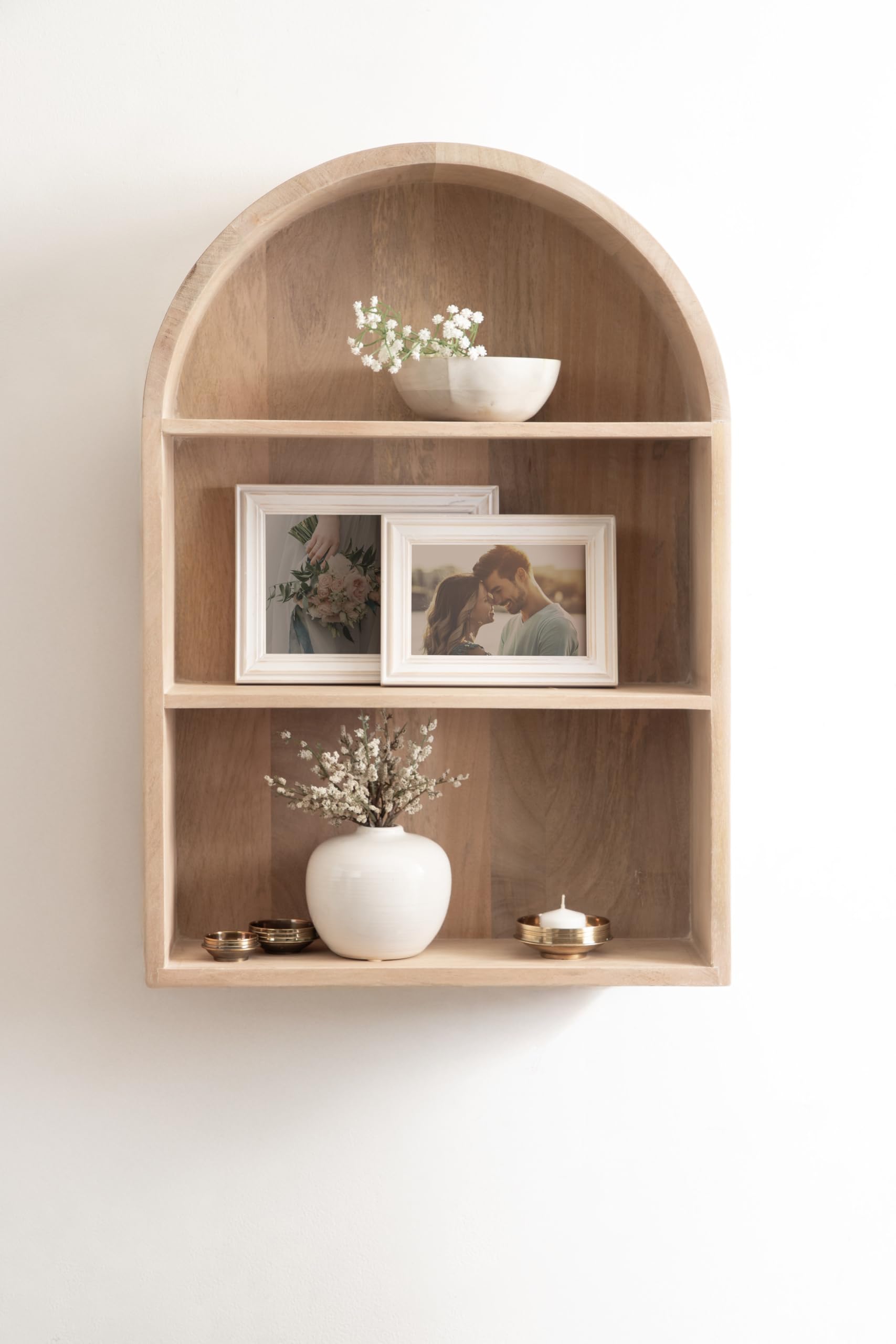 Kate and Laurel Arcott Modern Arched Wall Shelf, 18 x 26, Natural Wood, Transitional Arch Wall Shelves for Over-The-Toilet Storage or Entryway Storage Shelf