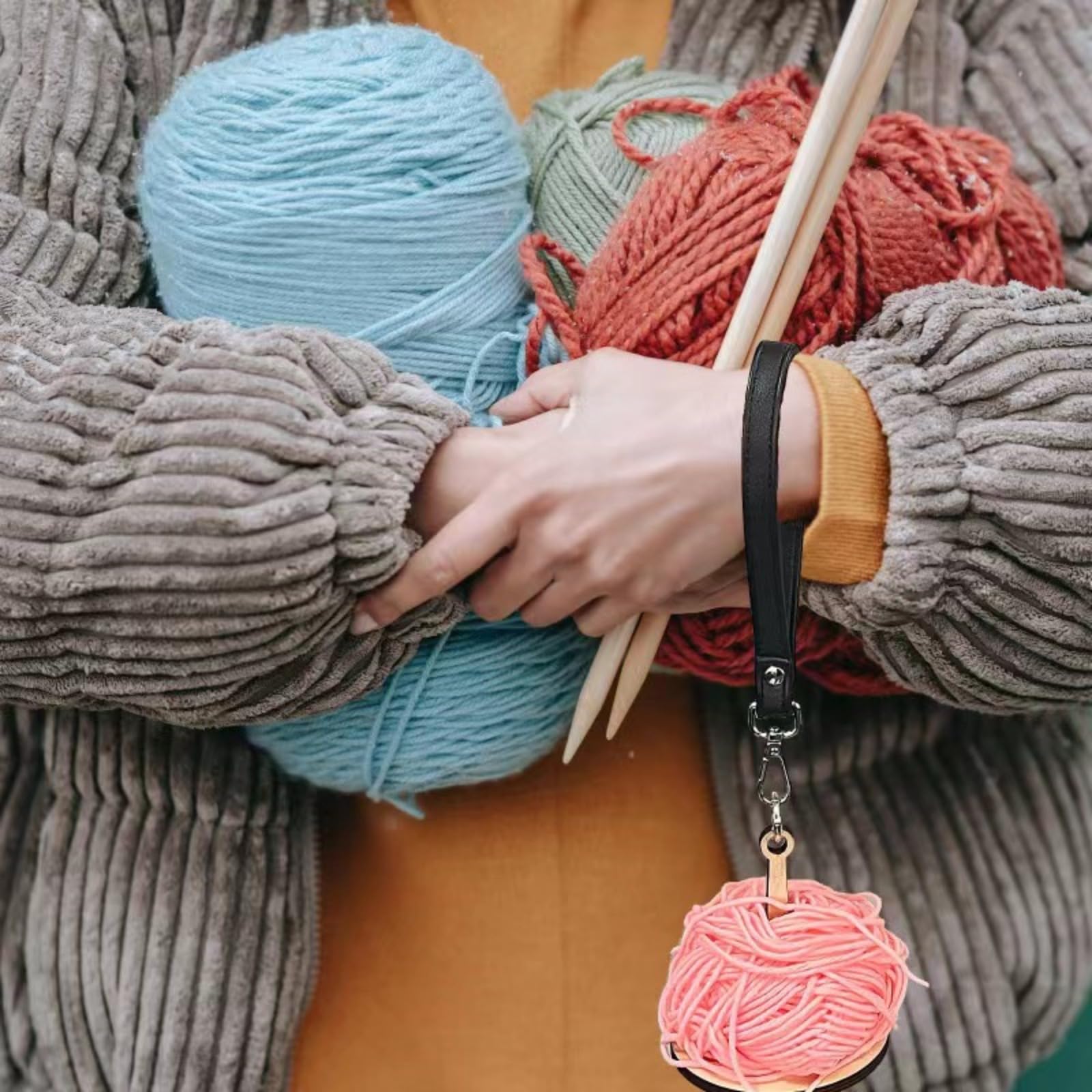 ORCOW Mini Minder Yarn Holder,Mini Minder Wrist Yarn Holder, Portable Wrist Yarn Holder-The Mini-Minder, Yarn Minder, Gift for The Craft Lovers (C)