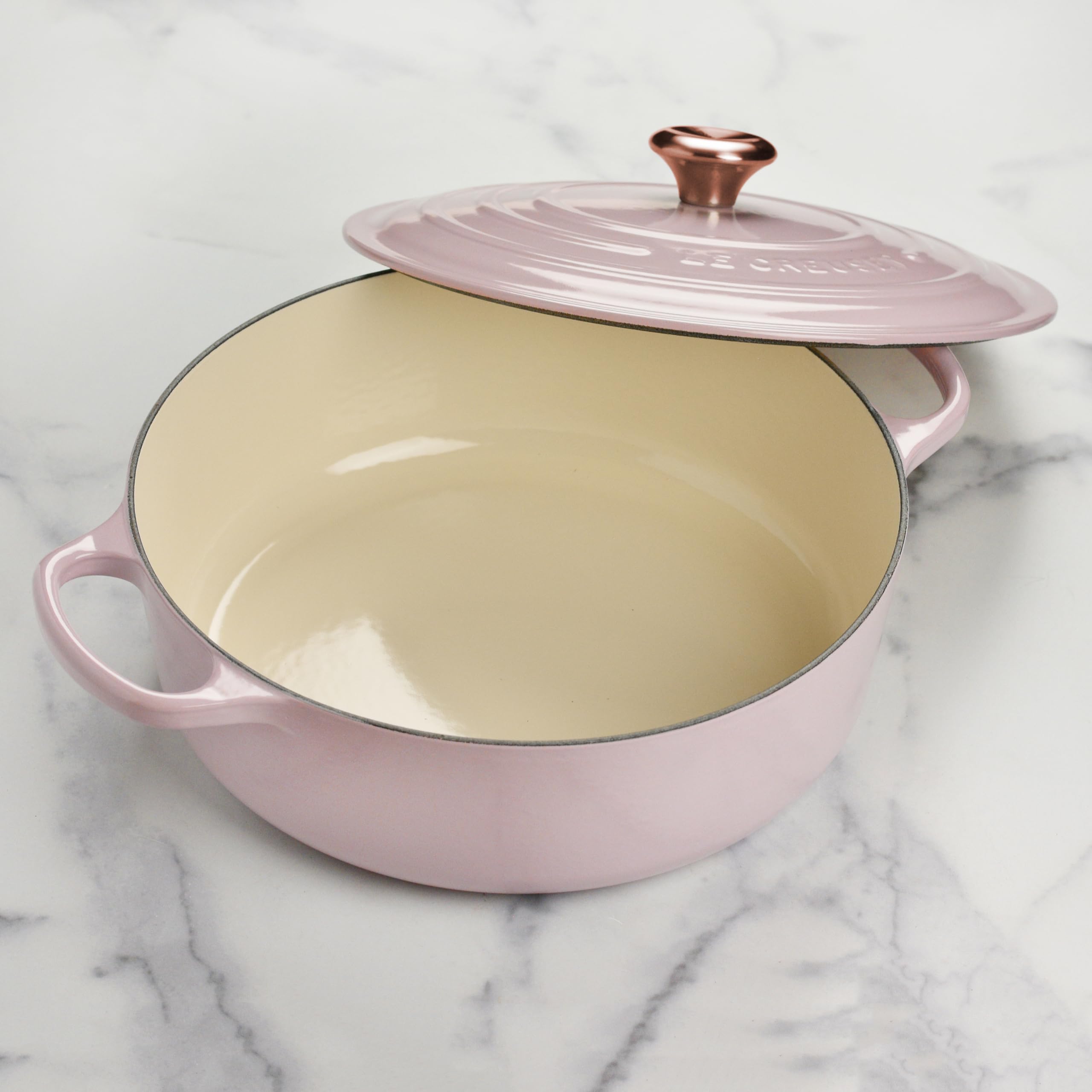 Le Creuset Signature 6.75-quart Round Wide Oven with Copper Knob - Enameled Cast Iron (Shallot)