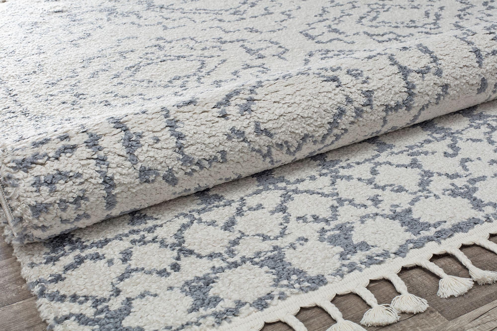 CosmoLiving by Cosmopolitan Reggia Area Rug, Linen White
