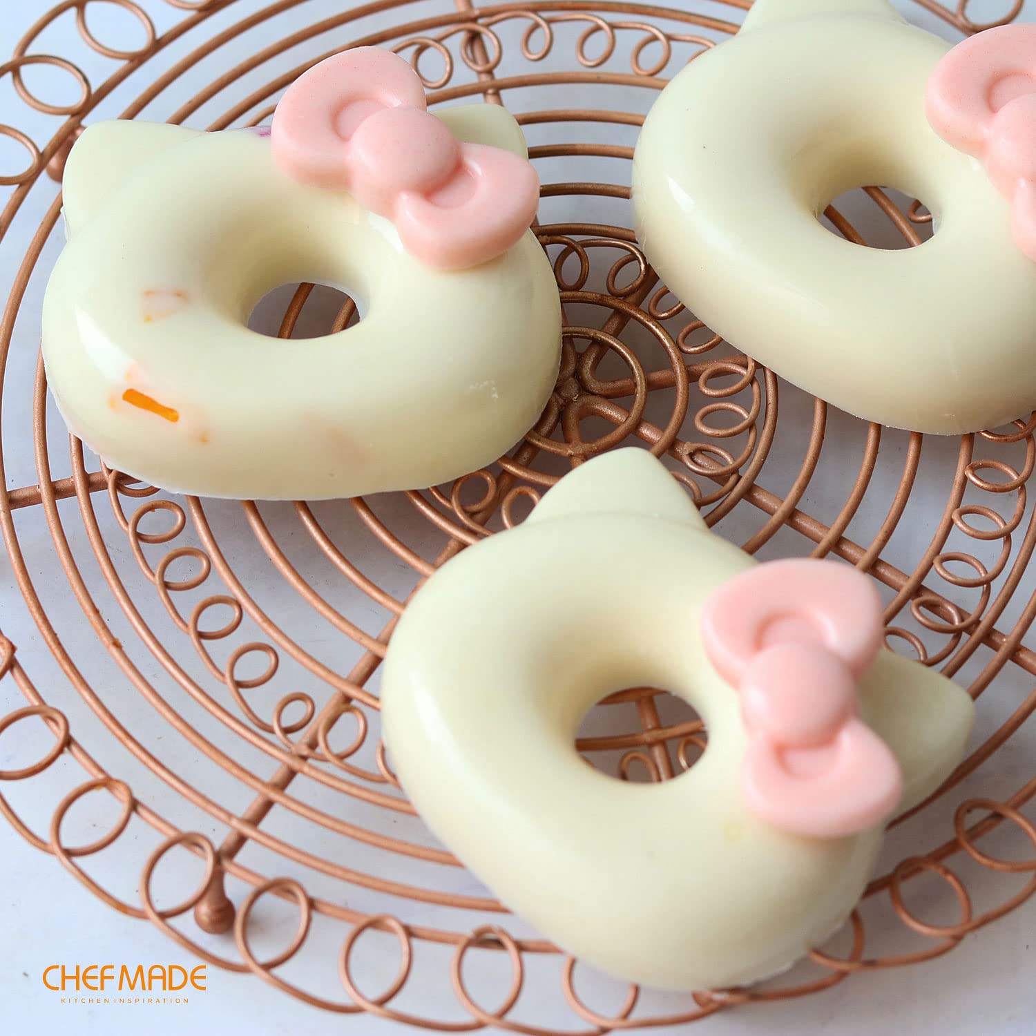 CHEFMADE Hello Kitty Donut Pan, 6-Cavity Non-Stick Silicone Doughnut Cake Mold for Oven Baking (Pink)