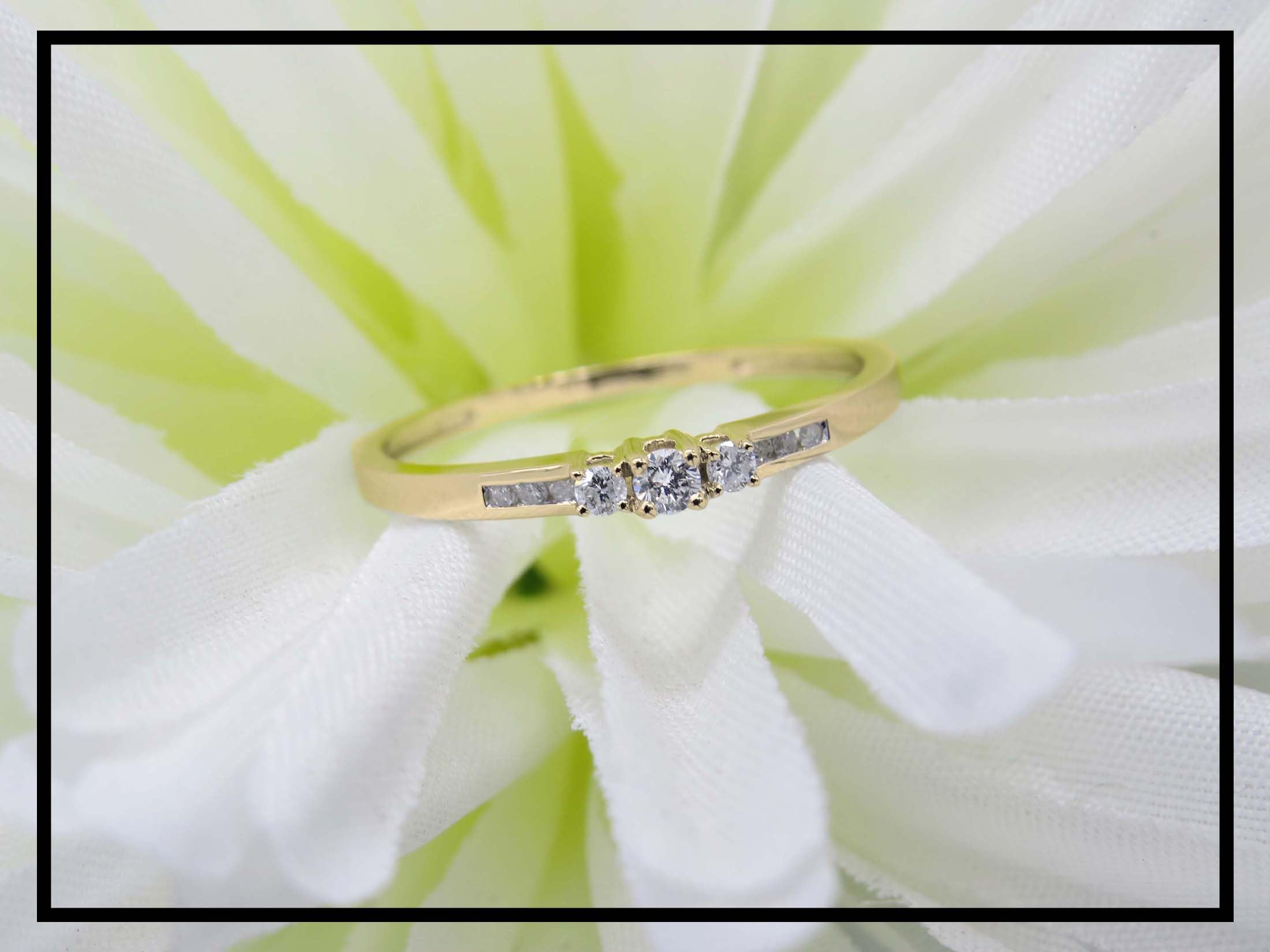 Dazzlingrock Collection 0.13 Carat (ctw) Round White Diamond Ladies Bridal Promise 3 Stone Engagement Ring, 10K Yellow Gold, Size 5.5