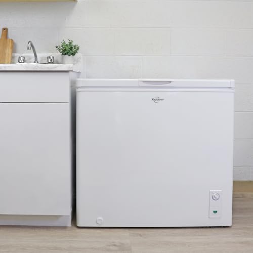 Koolatron 7.0 CuFt Chest Freezer with Manual Defrost Removable Storage Basket Adjustable Thermostat Quiet Compressor Cooling Stay-Open Lid Energy Efficient Deep Freezer for Home Basement Garage