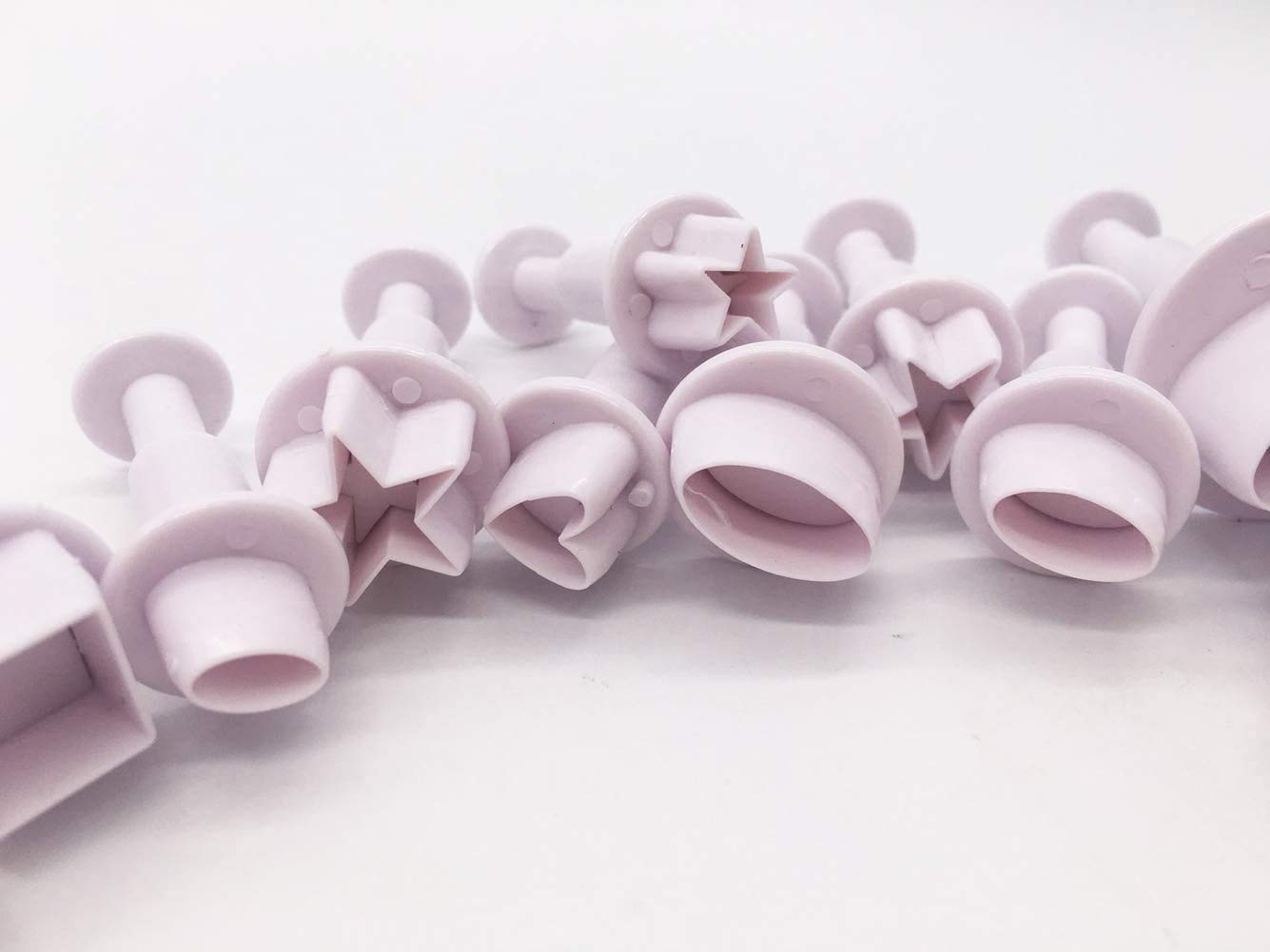 Fondant Cutter 13pcs/ Set, Geometric MultiCutters for Cake Design - Round Square Oval Heart - Small, Medium & Large Size