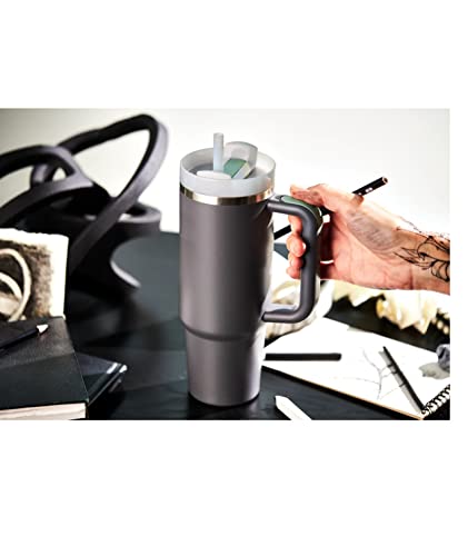 Swigio Thirst Quench 2.0 Tumbler 40oz Vacuum Insulated Stainless Steel Tumbler With Leak-Resistant Lid and Straw (Chambray)