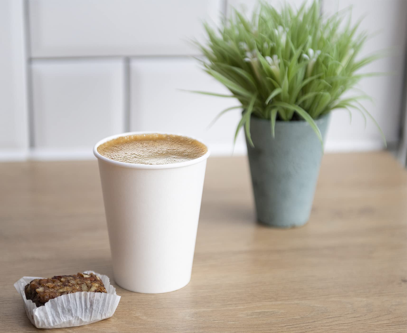 Croki 12 oz. White Paper Coffee Cups - 100 Count - Disposable Hot/Cold Beverage Drinking Cups Ideal for Coffee, Tea, Water, Juice
