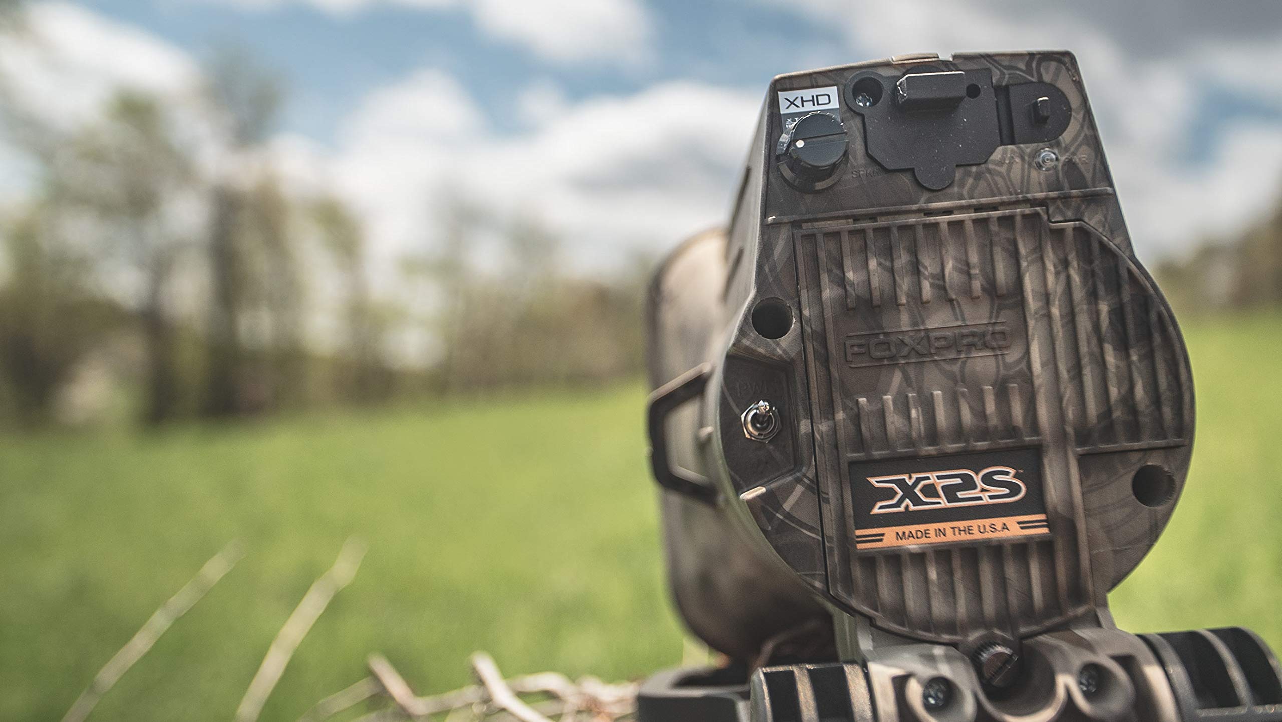 FOXPRO Electronic Predator Call - X Series - Coyote , Fox , Hog Call and More - Remote Operated and Programmable - American Made | FOXPRO Lithium 10 Cell Rechargeable Battery Kit