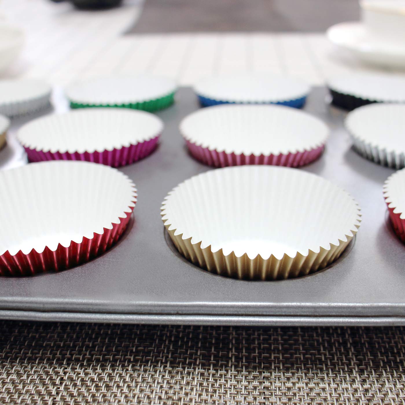 Eoonfirst Gold Foil Metallic Cupcake Case Liners Wrappers Baking Muffin Paper Cups 198 Pcs