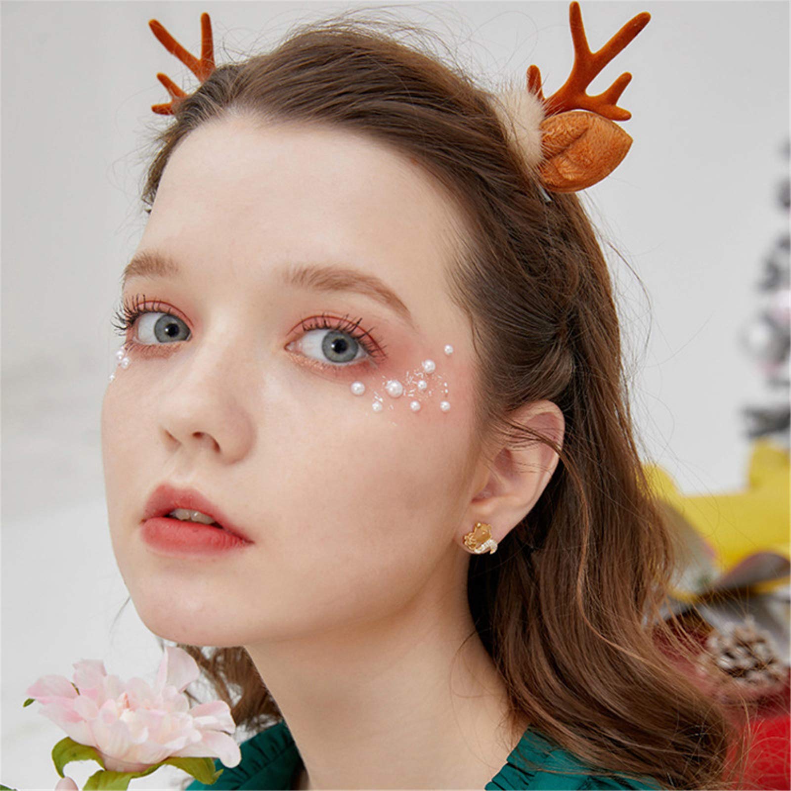 coadipress Fun Squirrel and Pine Cone Stud Earrings Asymmetrical Crystal Nut Squirrel Animal Ear Stud Earrings for Women(Squirrel Nut Earrings)