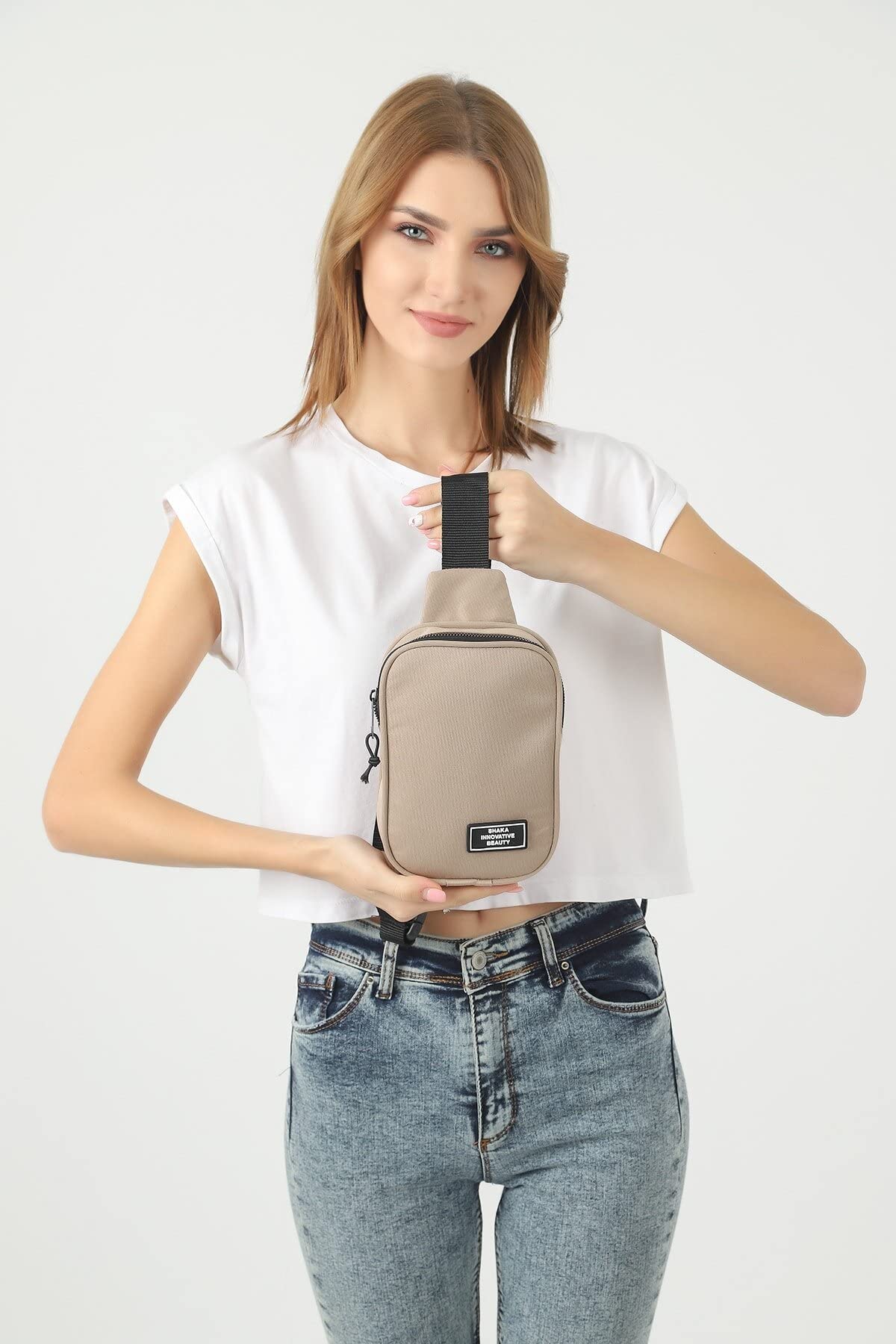Fashion Crossbody Purse For Women, Small Lightweight with Adjustable Shoulder Strap, Cute Summer Clutch, Everyday Essential (Soft Brown)