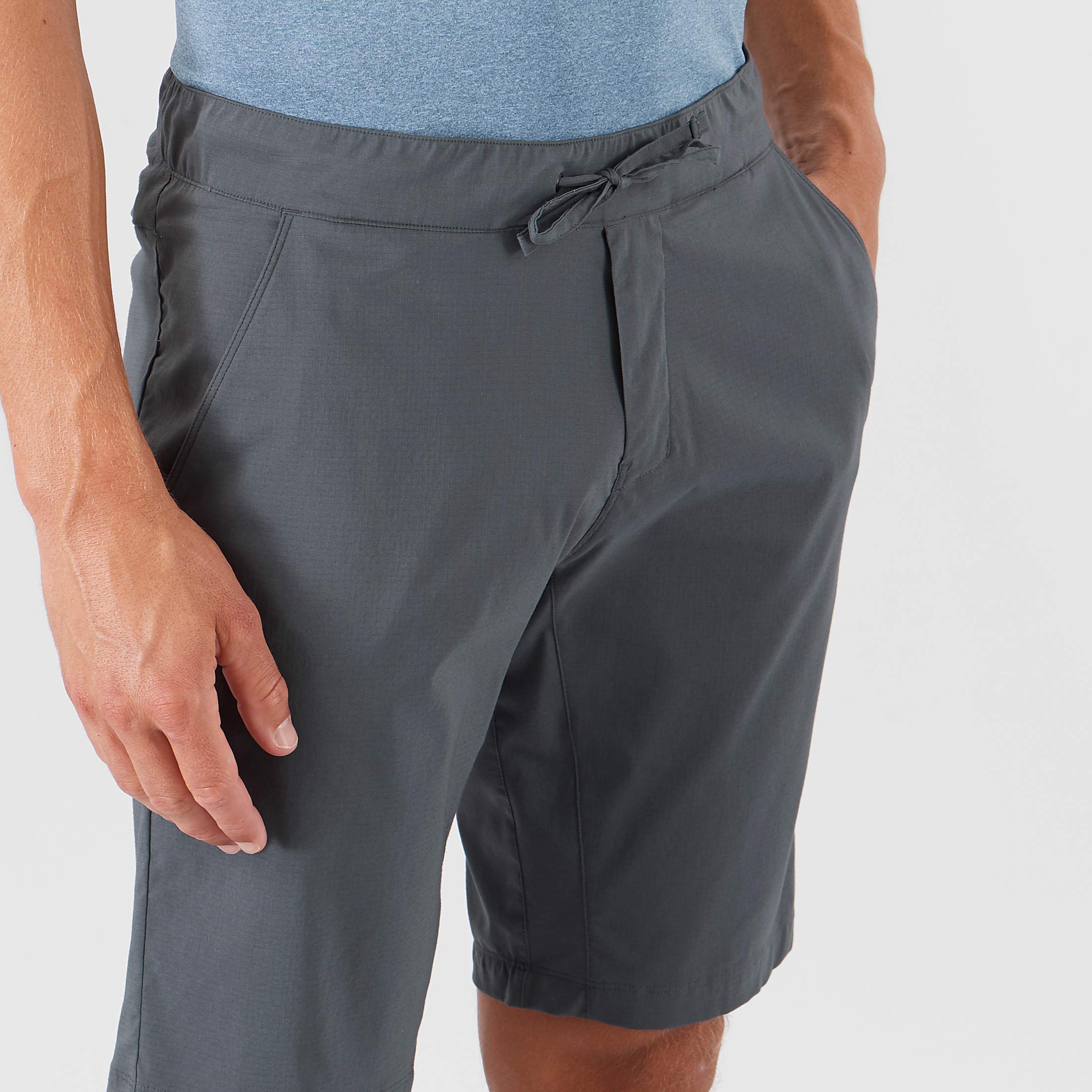 Salomon Men's Standard Cargo Shorts, Ebony, S