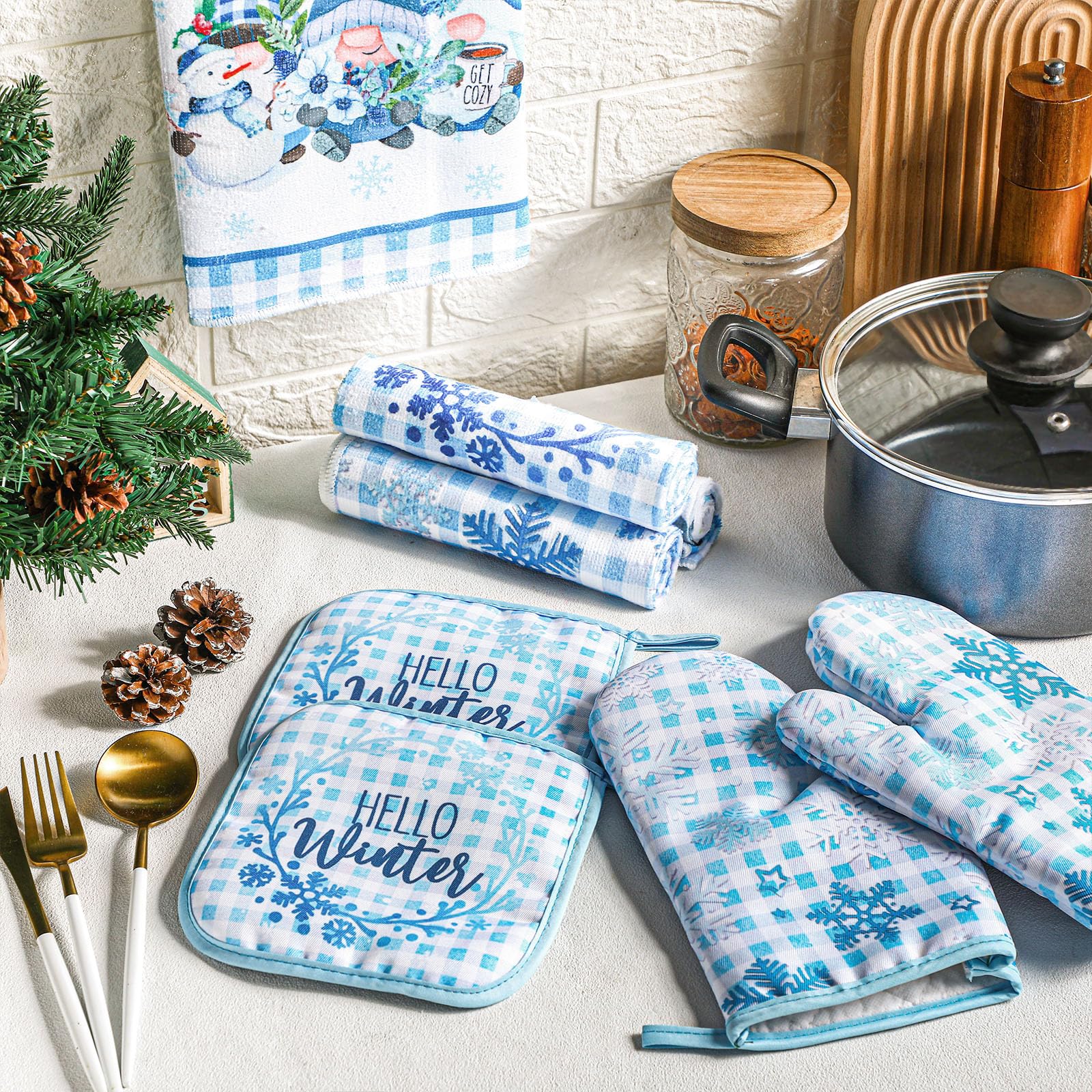 Fanfanwin 10 Pcs Christmas Winter Oven Mitts Pot Holders Kitchen Rug and Towel Set Wonderland Absorbent Kitchen Towels for Baking Cooking BBQ Gifts Kitchen Decor