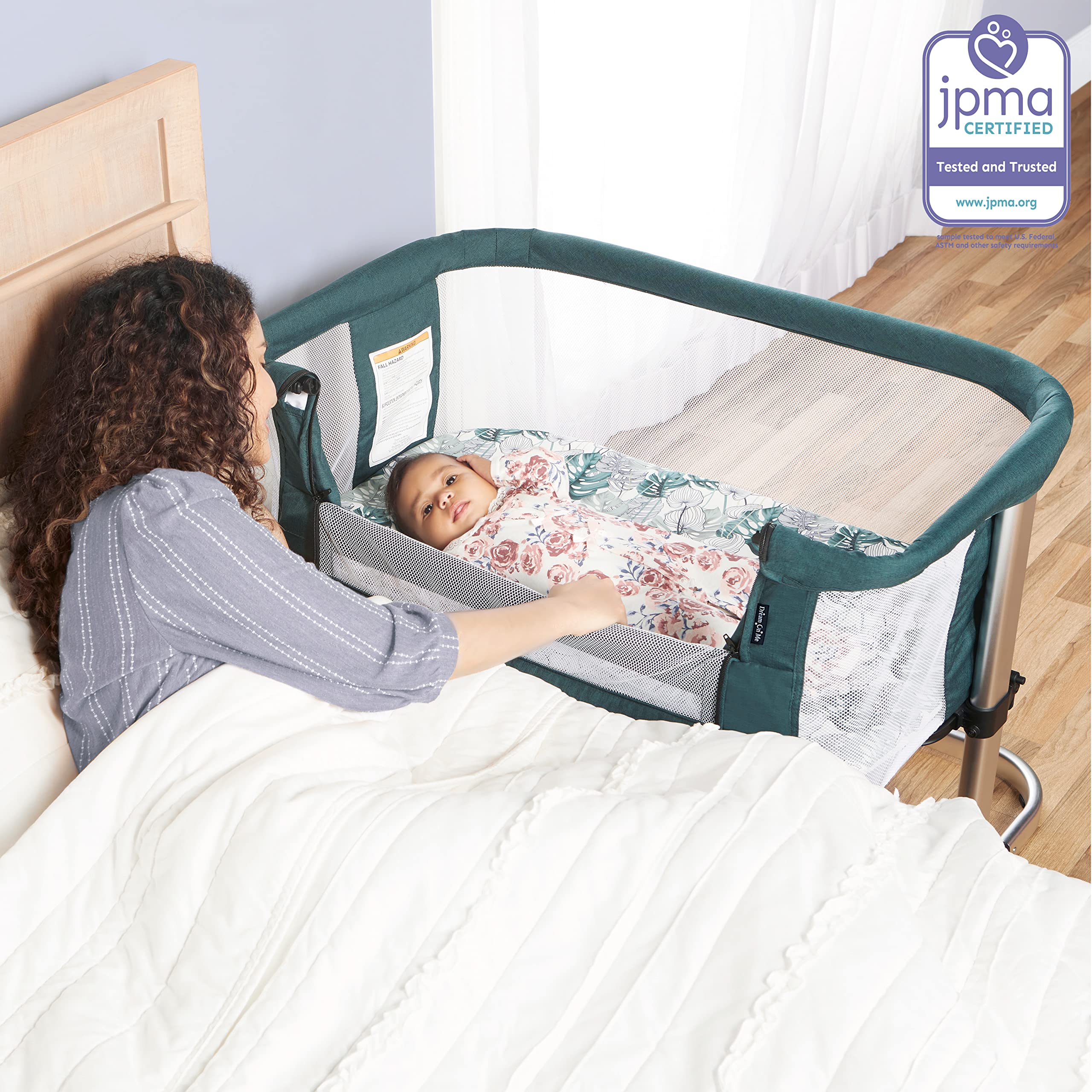 Dream On Me Daisy Bassinet and Bedside Sleeper, Lightweight and Portable Baby Bassinet, Adjustable Height Position, Easy to Fold and Carry Travel Bassinet