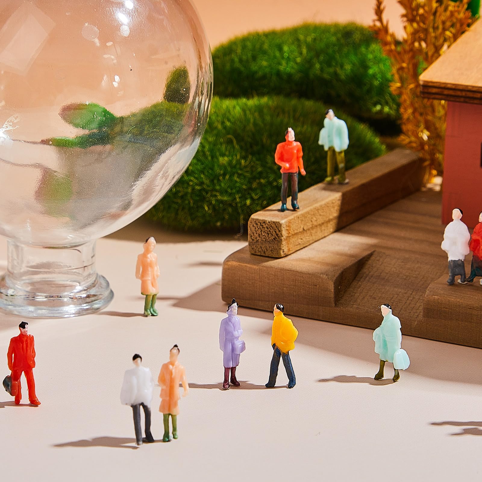 Hungdao 100 Pcs Small 1: 87 Ho Scale Tiny People Figurines Miniature People Figurines for Park Street Miniature Scenes Sitting Standing Tiny People Architectural People Painted Figures