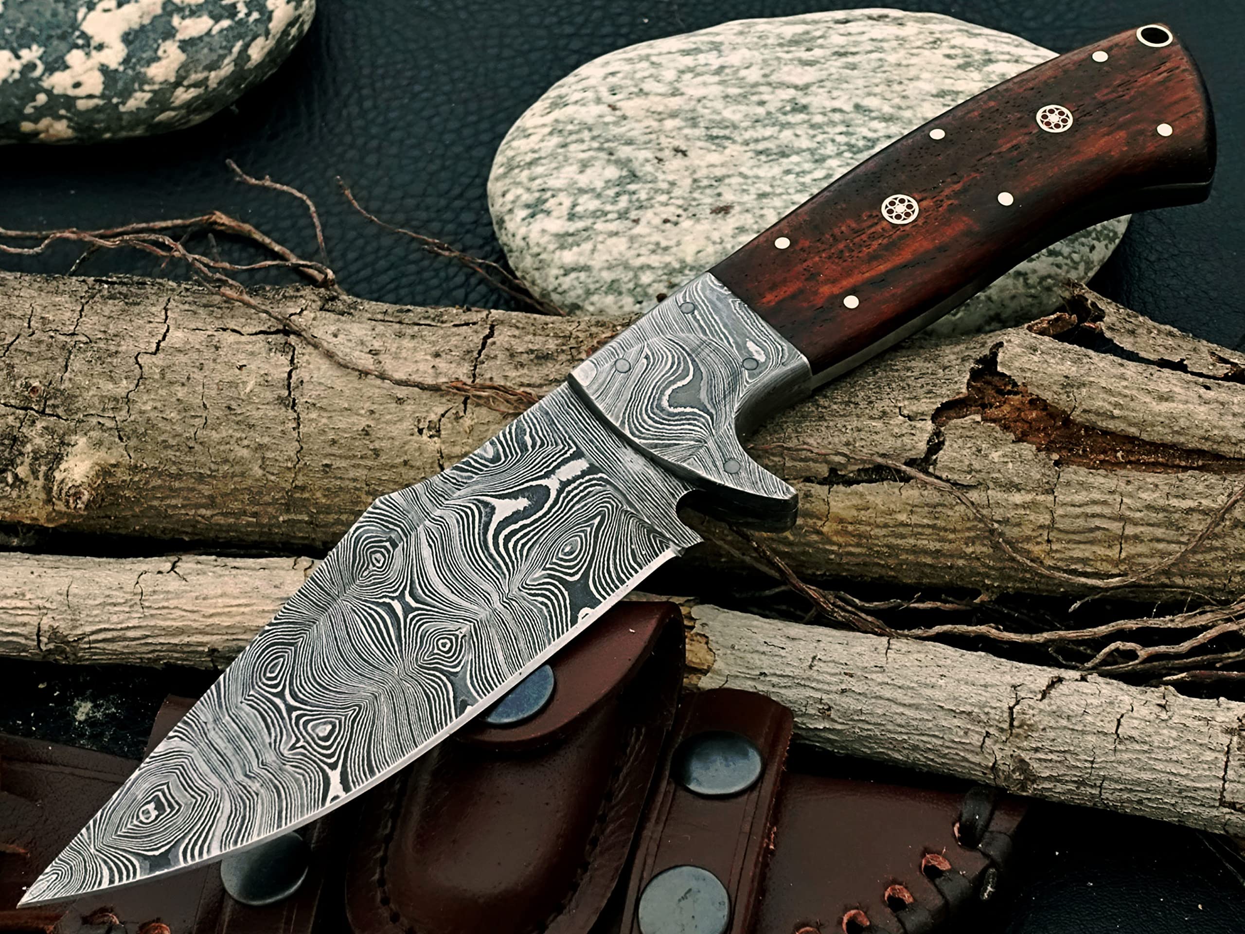 Damascus Steel Hunting Knife Fixed blade knife Damascus Bolster Walnut Wood Handle Mosaic Pin, Bush craft, Outdoor Camping, with Cowhide Leather Sheath β BW-4144