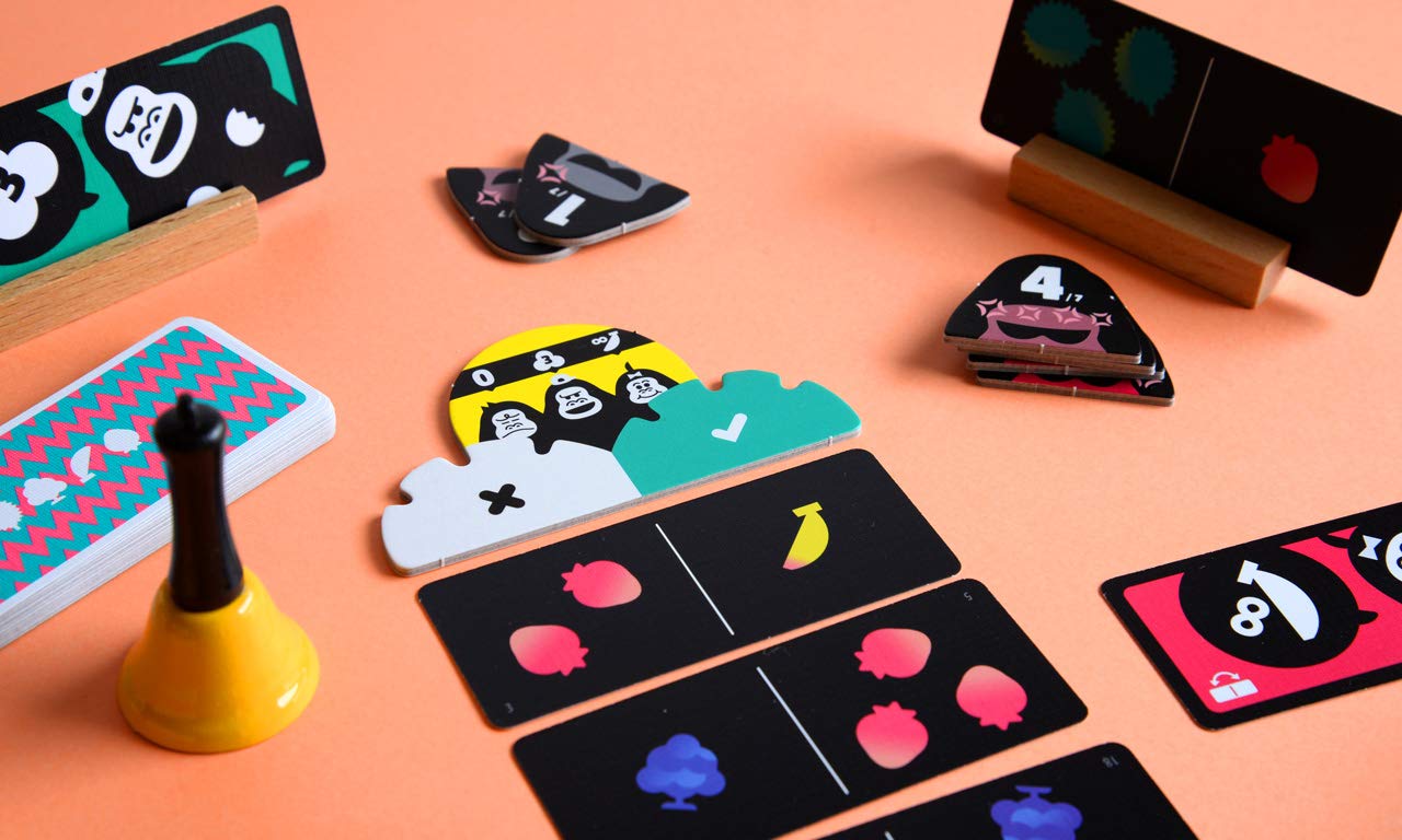 Oink Games Durian - Fast-Paced Japanese Deduction & Bluffing Game | Perfect Stocking Stuffer or White Elephant Gift | Ages 7+ | Jungle-Themed Fun for Family & Friends