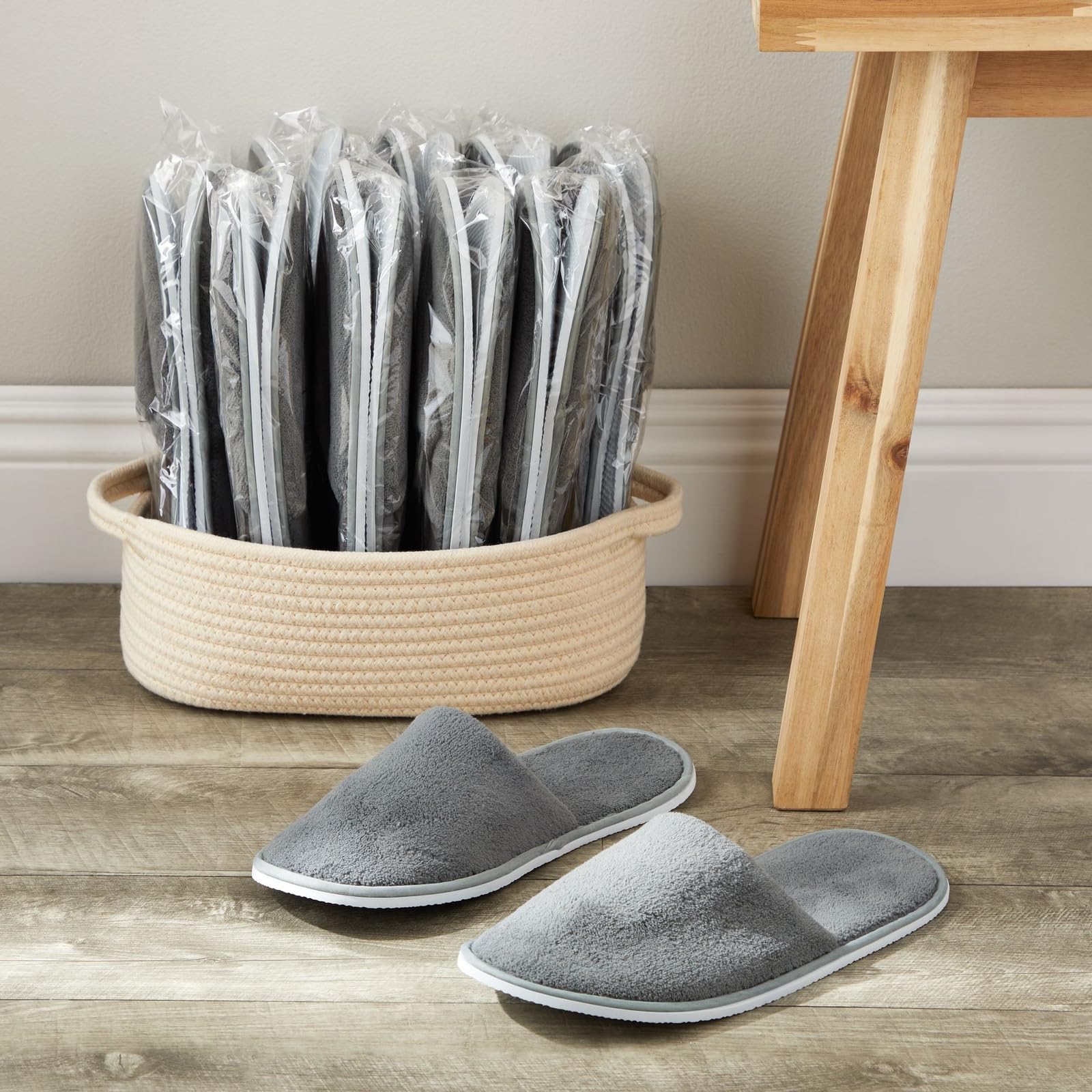 Juvale 12 Pairs Disposable Slippers for Guests, Bulk Pack for Hotel, Spa, Shoeless Home, Gray (US Men Size 11, Women 12)
