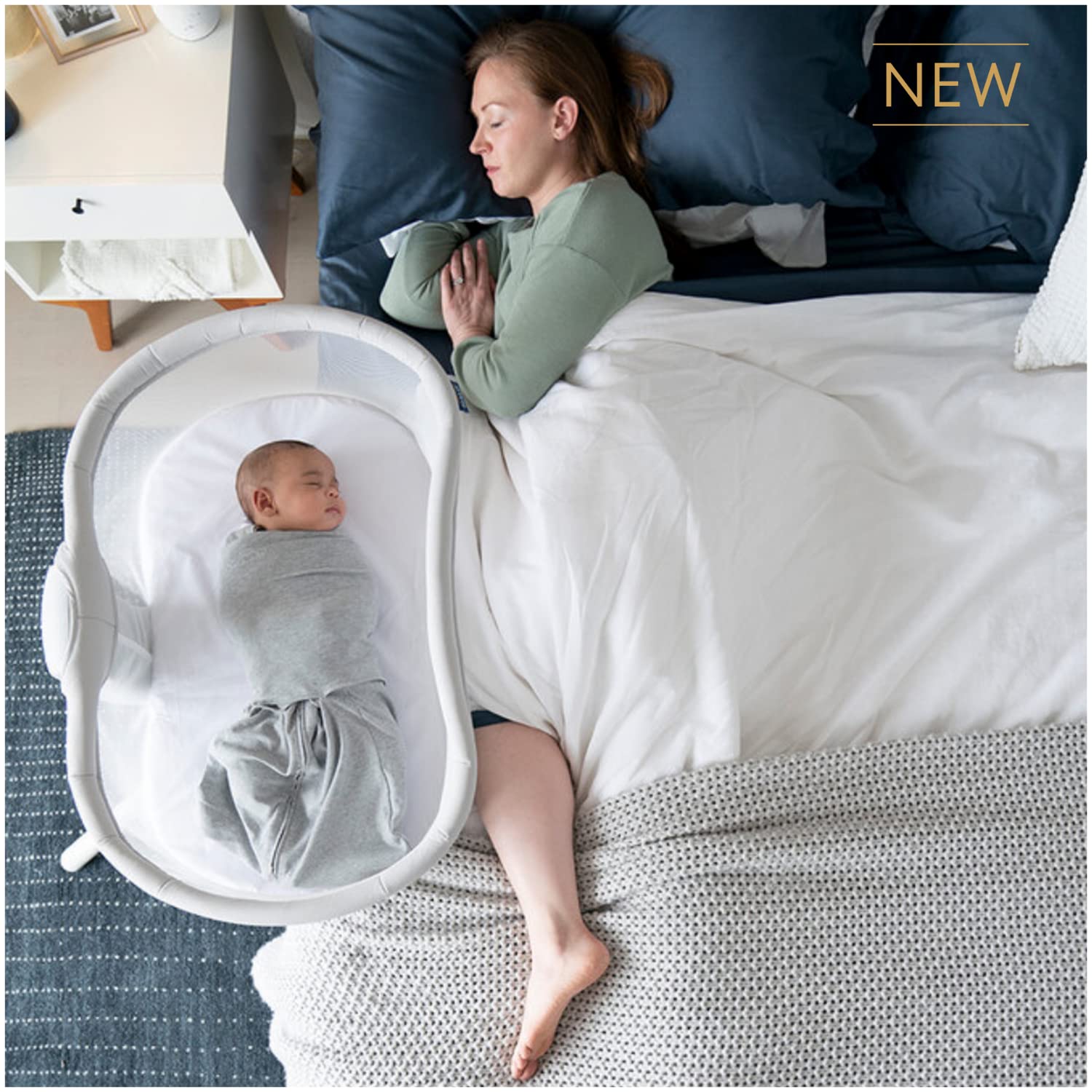 HALO 3.0 BassiNest Swivel Sleeper and 100% Cotton Sleepsack Swaddle, Lamb Scribble White, Small (Bundle)