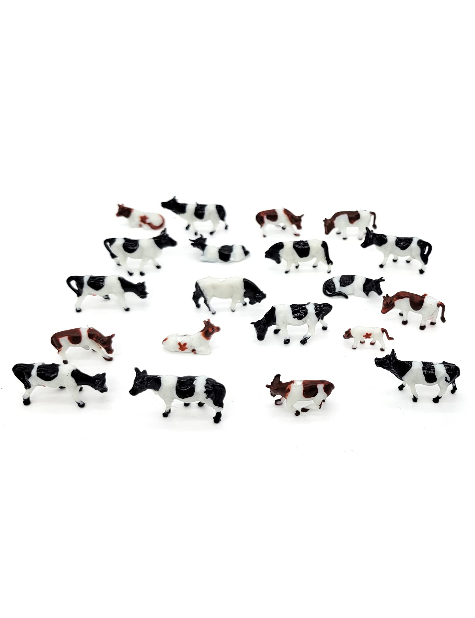 CWBPING 20pcs 1:87 HO Scale Model Painted Farm Animals Miniature Cows for Model Railway Layout Mini Model Farm Landscape Making