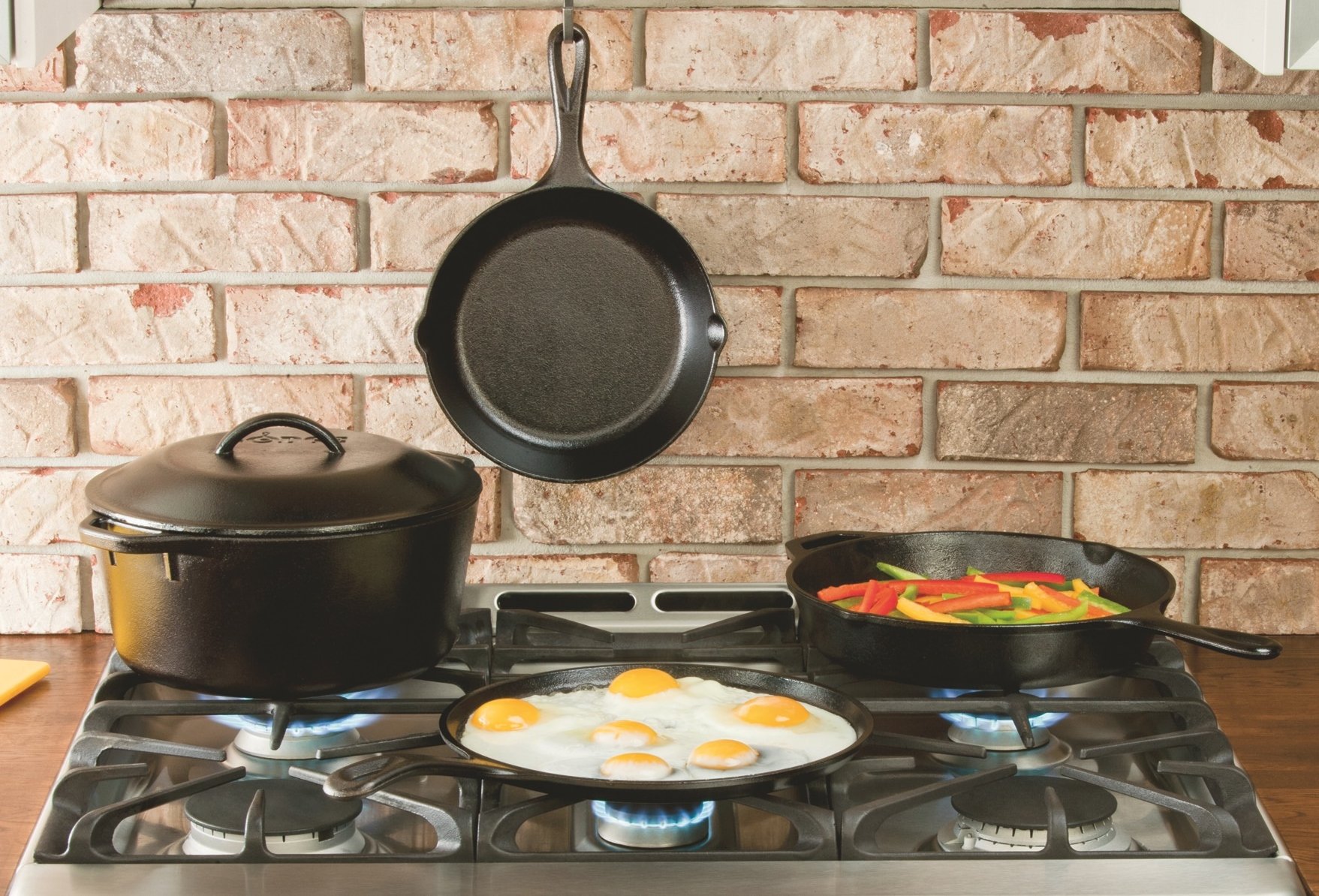 Lodge LFSR3 Cast Iron Fajita Set, Pre-Seasoned