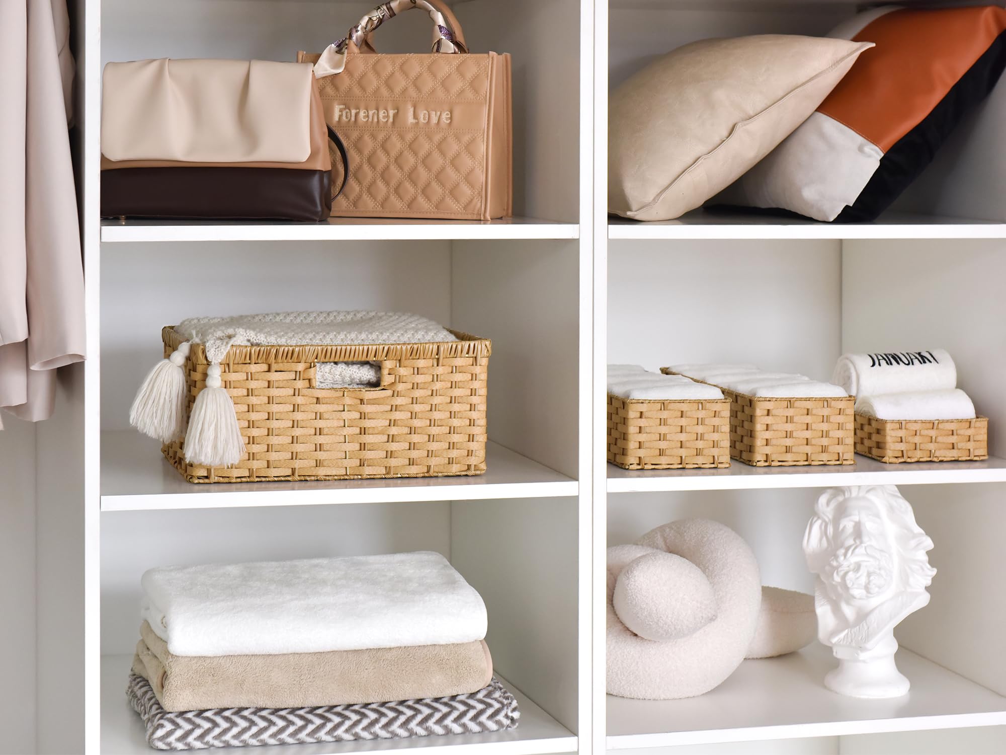 Labcosi Large Wicker Basket, Plastic Wicker Storage Basket, Wicker Storage Basket for Bathroom, Plastic Storage Bin with Built-in Handles, Natural Tan, 15 "L x 11 "W x 6.75 "H, 1 Pack