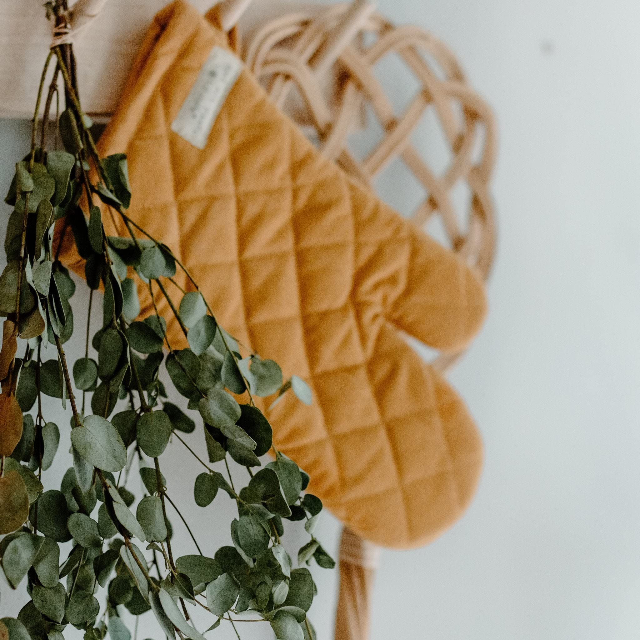 Full Circle Kind Collection Plant-Dyed Organic Cotton, Oven Mitt, Turmeric