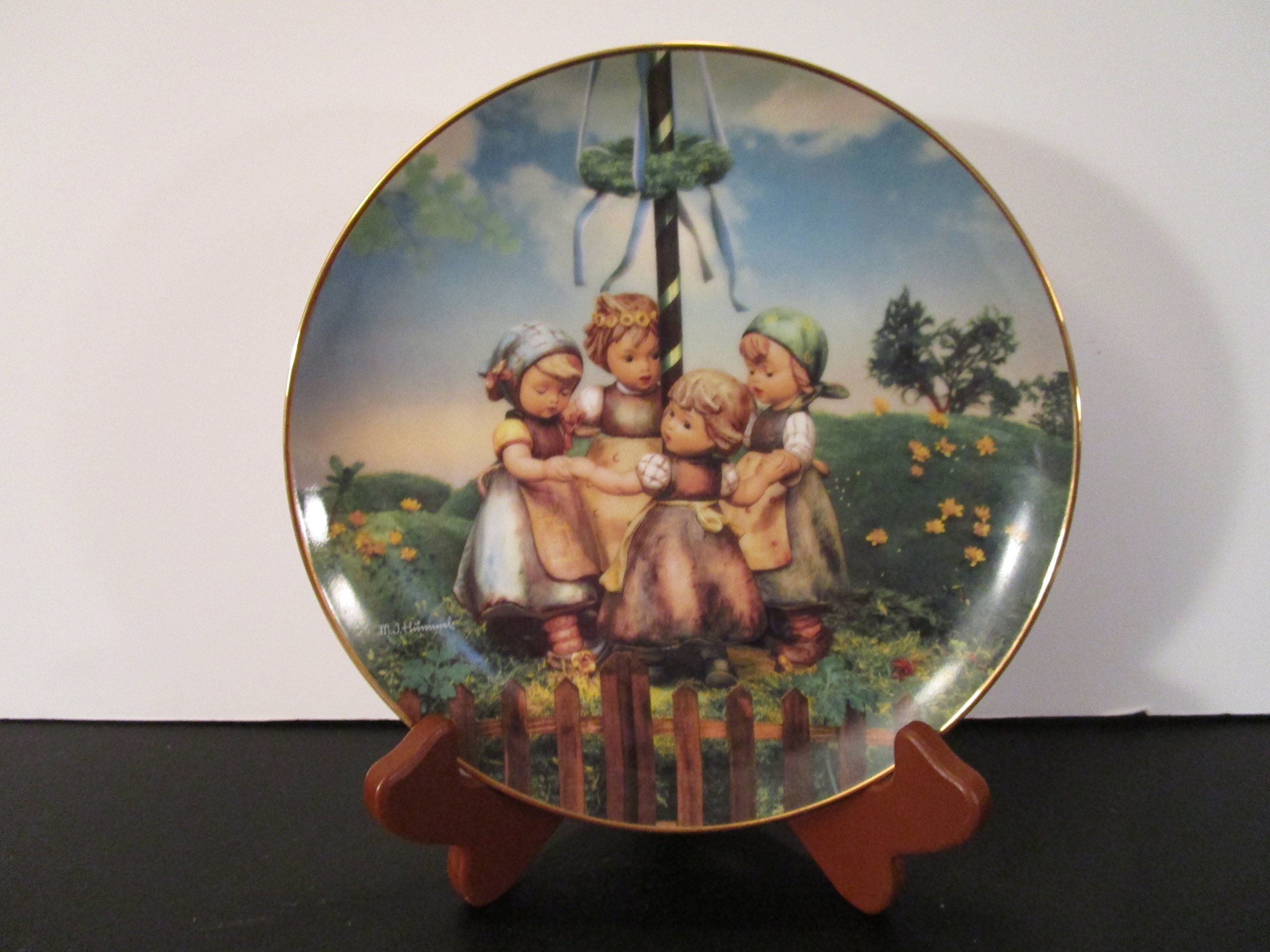Danbury Mint "Maypole" M.I. Hummel Calendar Plate Colection