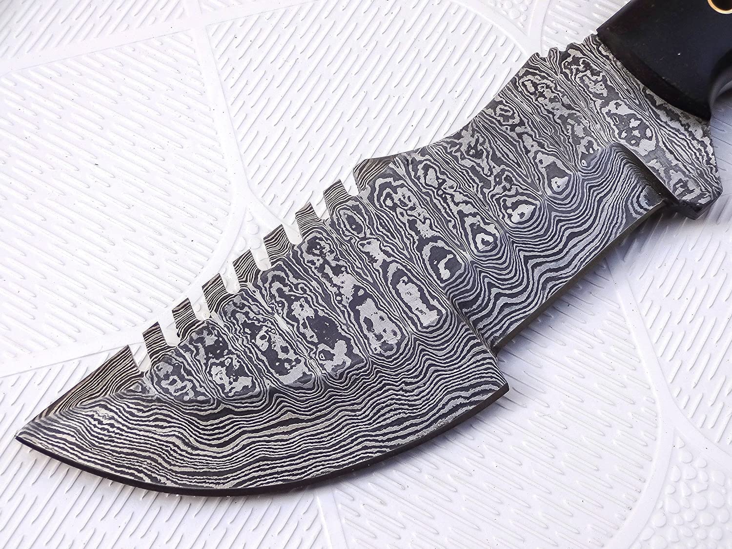 DSK-112 Custom Handmade Damascus Steel 8 inches Wood Handle Full Tang Hunting/Survival Hand forge/Outdoor Tracker Knife