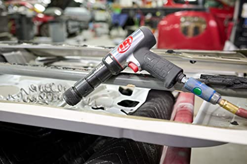 Ingersoll Rand 135MAXK Air Hammer Kit, includes 5-peice Chisel Set, 2600 BPM, 3" Stroke, 3/4" Bore Diameter, Large