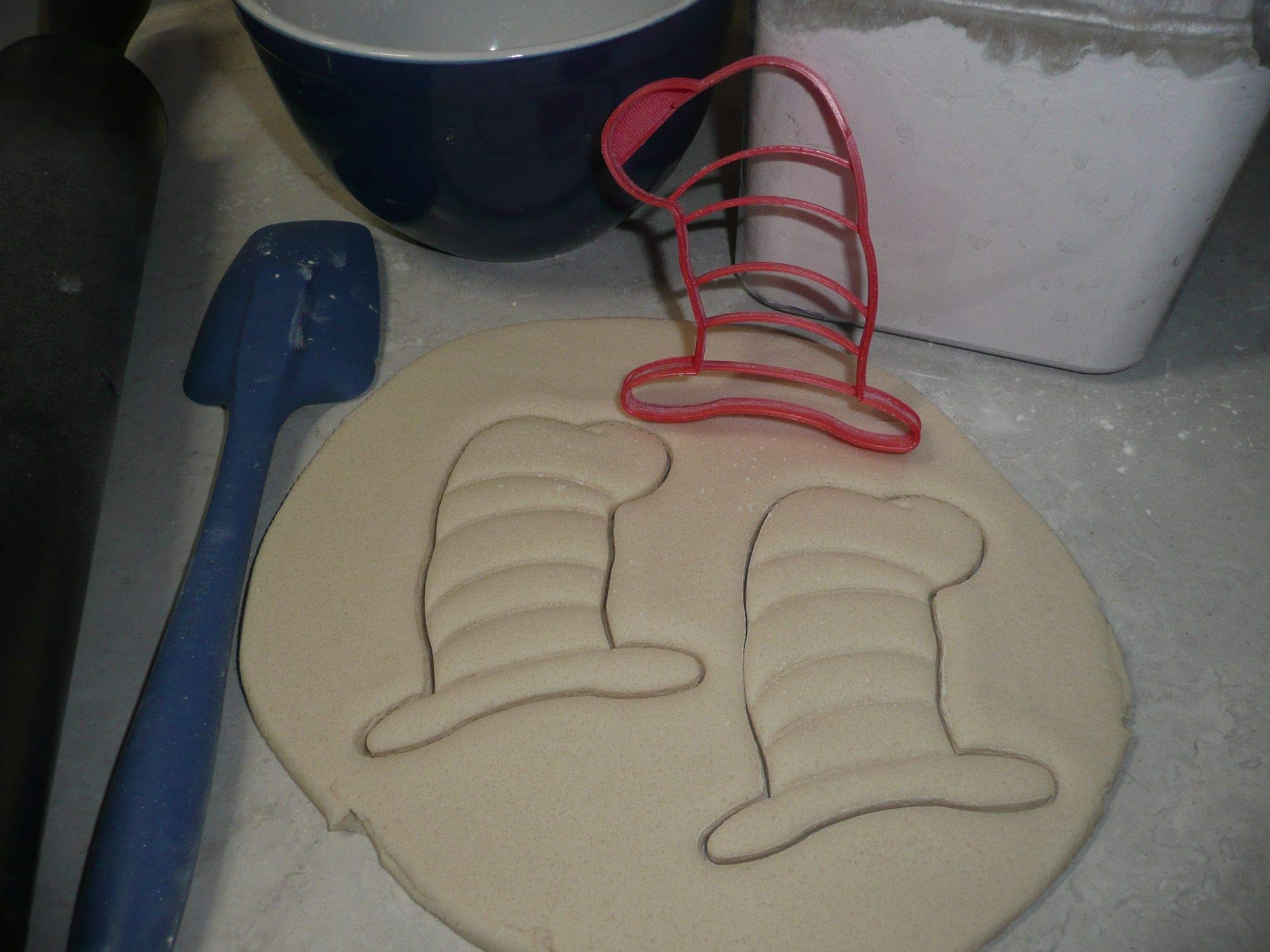 INSPIRED BY HAT FROM CAT IN THE HAT THEME CHILDRENS BOOK CARTOON COOKIE CUTTER MADE IN USA PR3429