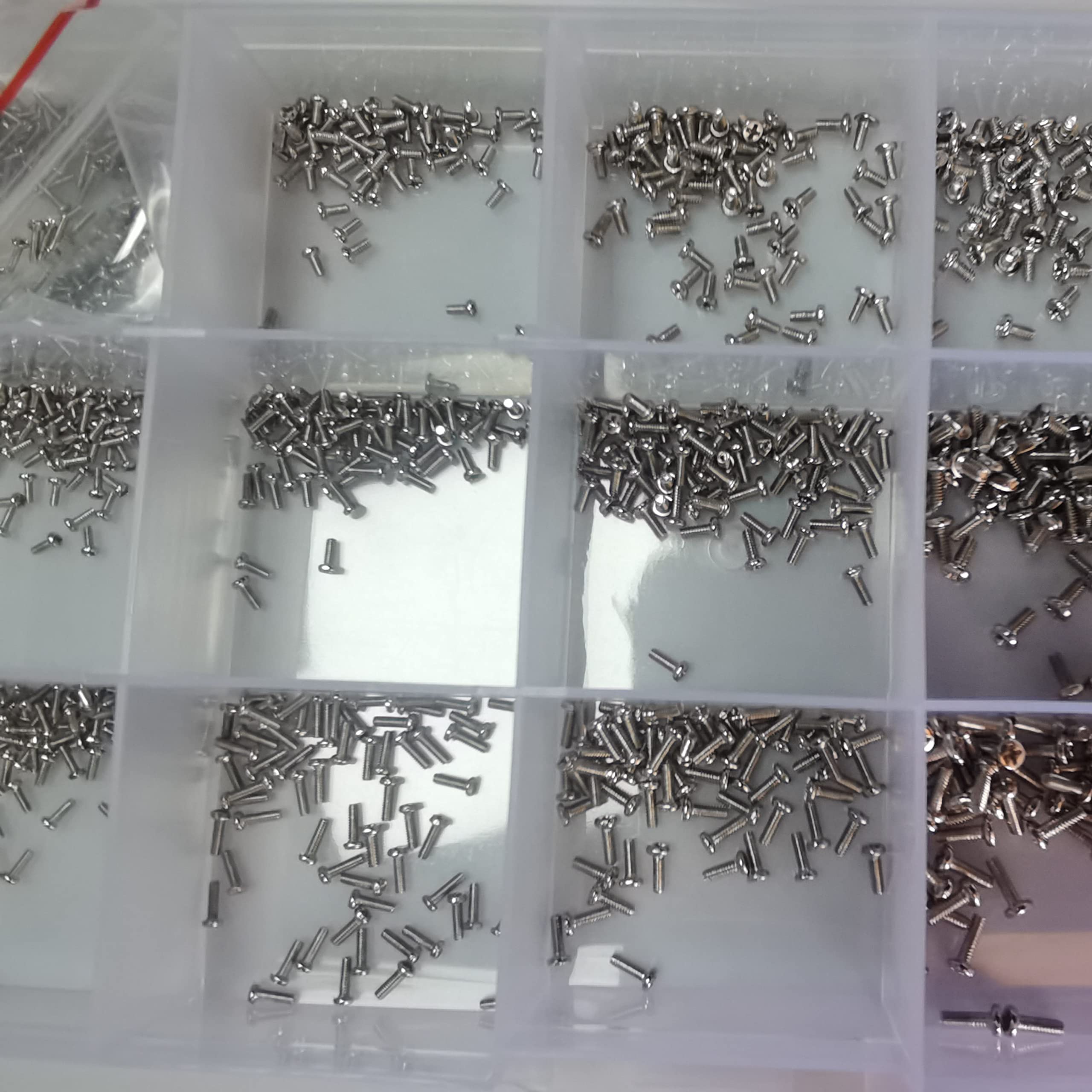 HOTMMGR 800pcs Tiny M1/M1.2/M1.4/M1.6/M1.7 Nickel-Plated Steel Screws Phillips Pan Head Assortments Kit for Eyeglasses Decoration Electrical Industrial Products