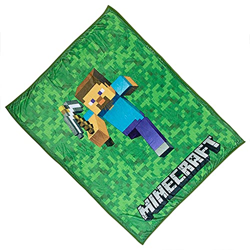 Minecraft Boys Fleece Throw Blanket - Blanket Lanyard and Pin Box Set - Official Black and Green Creeper Face Throw Blanket Lanyard and Pin Set (Green Run)