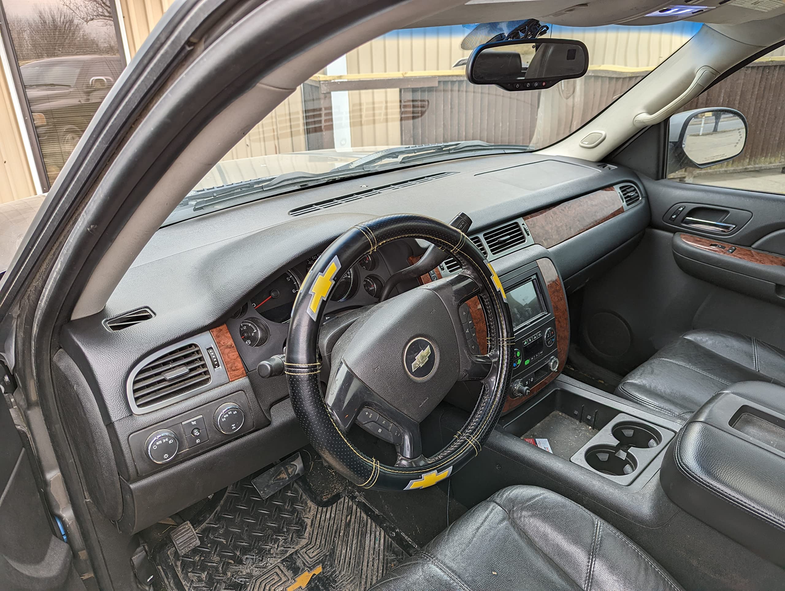 DashSkin Dash Cover Cap Compatible with 2007-2014 Tahoe Suburban Yukon Avalanche - Easy Cracked Dash Fix - w/Dash Speaker in Black (Single Glovebox Silverado/Sierra ONLY)