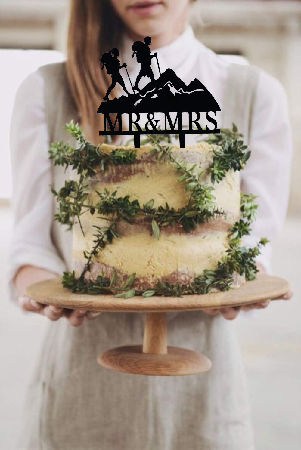 Mountain Wedding Cake Topper, Mr & Mrs Cake Topper, Hiking Theme Wedding Cake Decoration, Black Backpacking Bride and Groom Silhouettes Cake Topper
