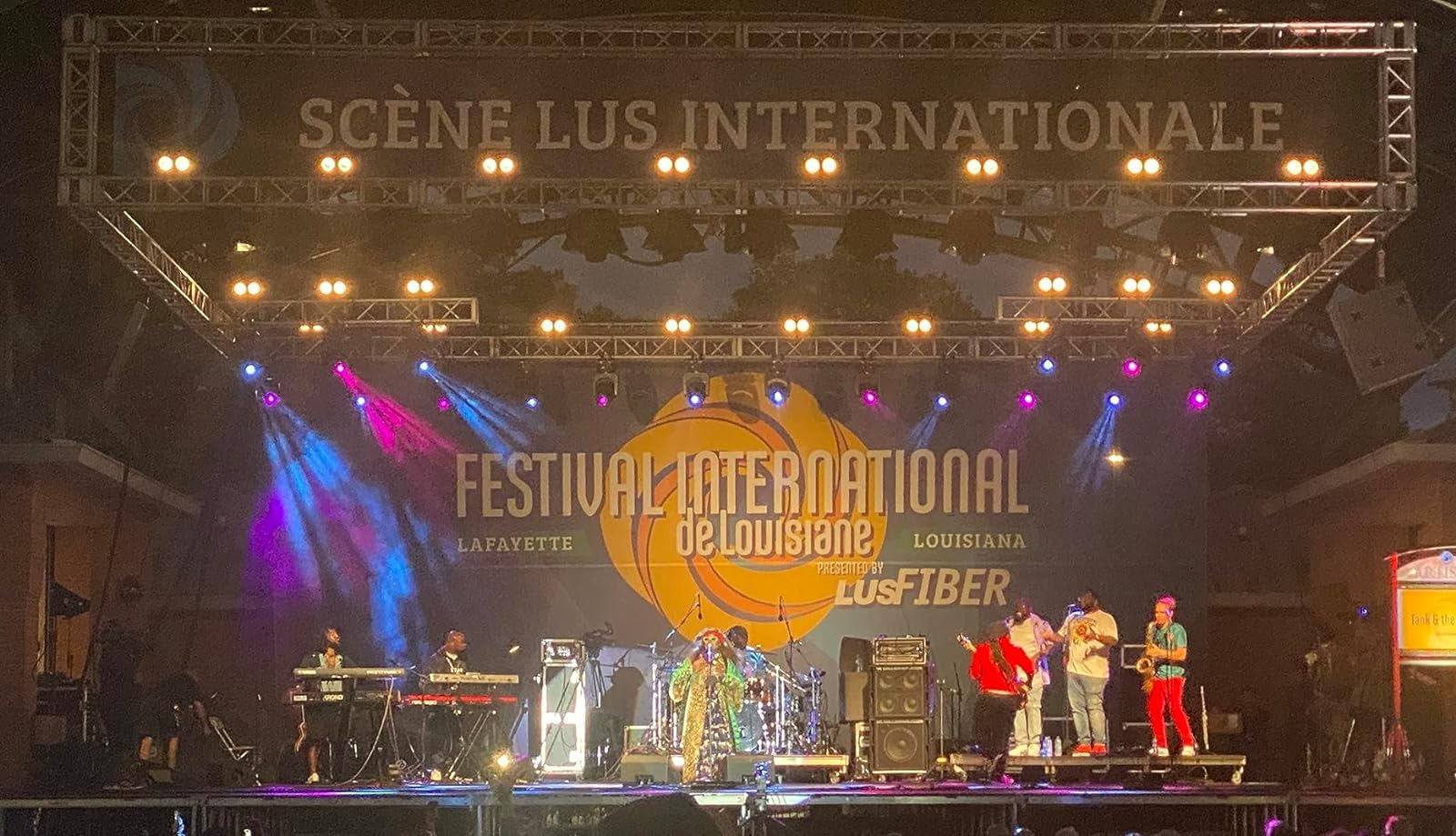V-Show 200w led Stage par, Stage COB par,LED Blinder 2Head Light Warm White 3000K, 2 Eyes Wash LED, for Wedding Christmas Party Theater