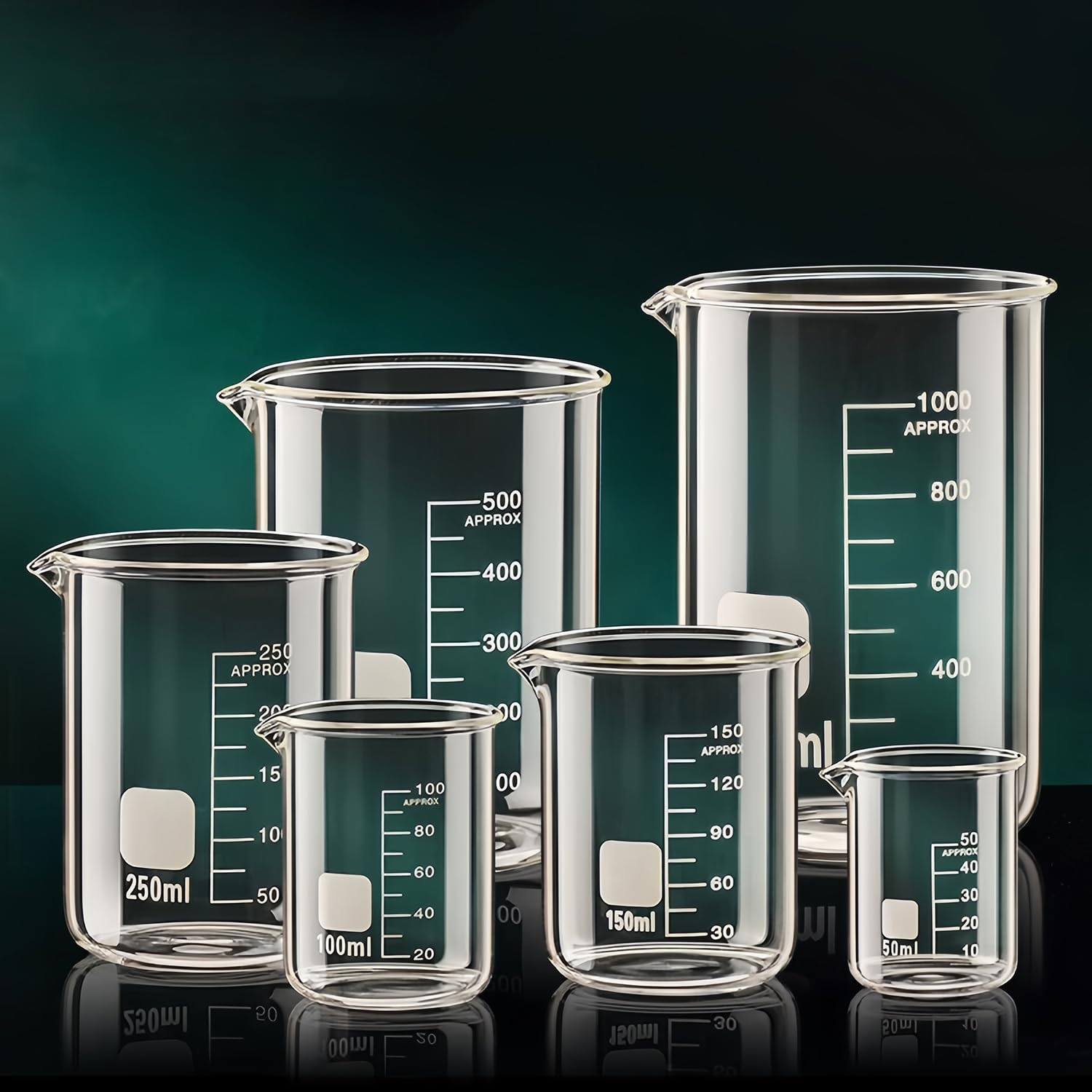 KNMNIU 50ml Low Form Glass Beaker, 3.3 Borosilicate Glass Graduated Printed Scale Measuring Cups with Spout for Kitchen Lab Liquids,4 PACK