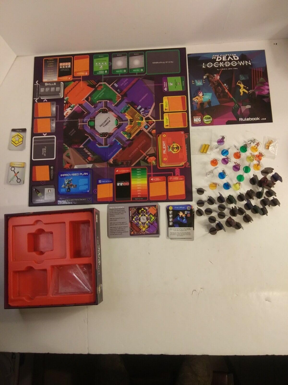 The Captain is Dead Lockdown - Cooperative Board Game, Escape The Prison, Avoid The Aliens, 1 to 7 Players, 45 Minute Playtime, Ages 12 and Up, Alderac Entertainment Group (AEG)