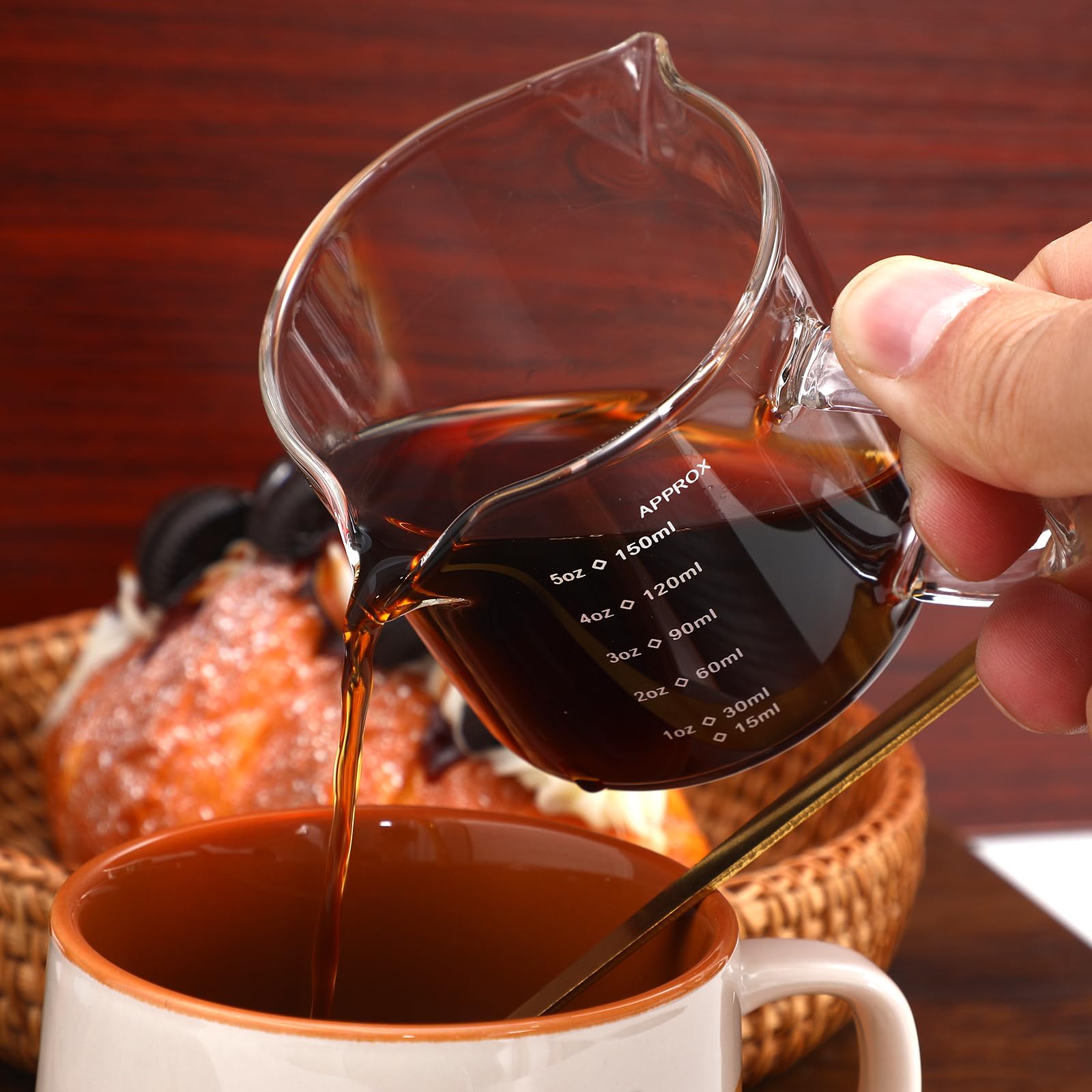 HOLIDYOYO Small Glass Pitcher Creamer Pitcher Tea Pitcher Coffee Milk Creamer Pitcher Milk Frothing Pitcher Sauce Pitcher Creamer Jug Serving Pitcher for Tea Maple Syrup 150ml