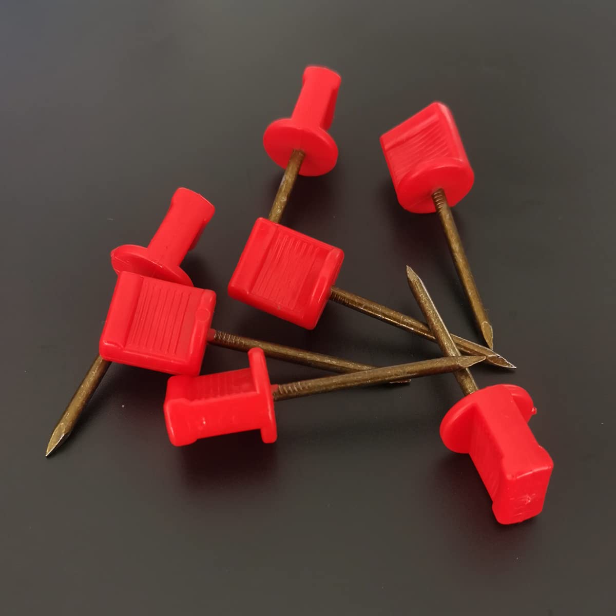 Elkrich 20pcs Archery Target Face Pins Manganese Steel Target Pins Fix Paper Face Foam Straw Targets 2.5inch (Red)