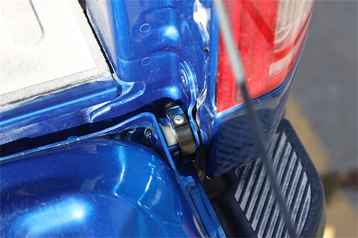 Dee Zee DZ97970 Gate Guardian Truck Tailgate Lock ,Black