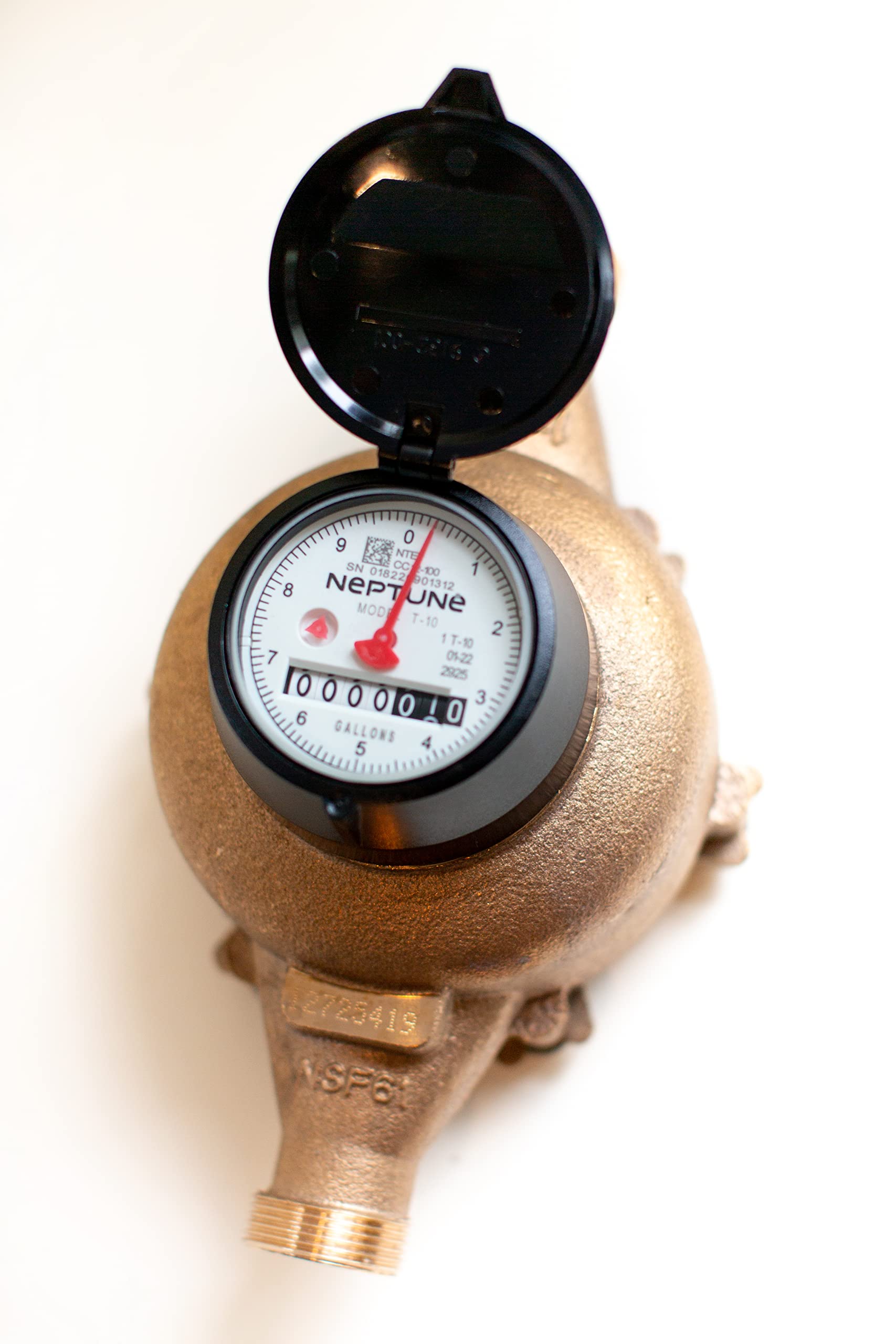 Neptune T-10 1" Potable Water Meter - Measuring in Gallons (Photo for Representation only- it Shows a 3/4" Meter)