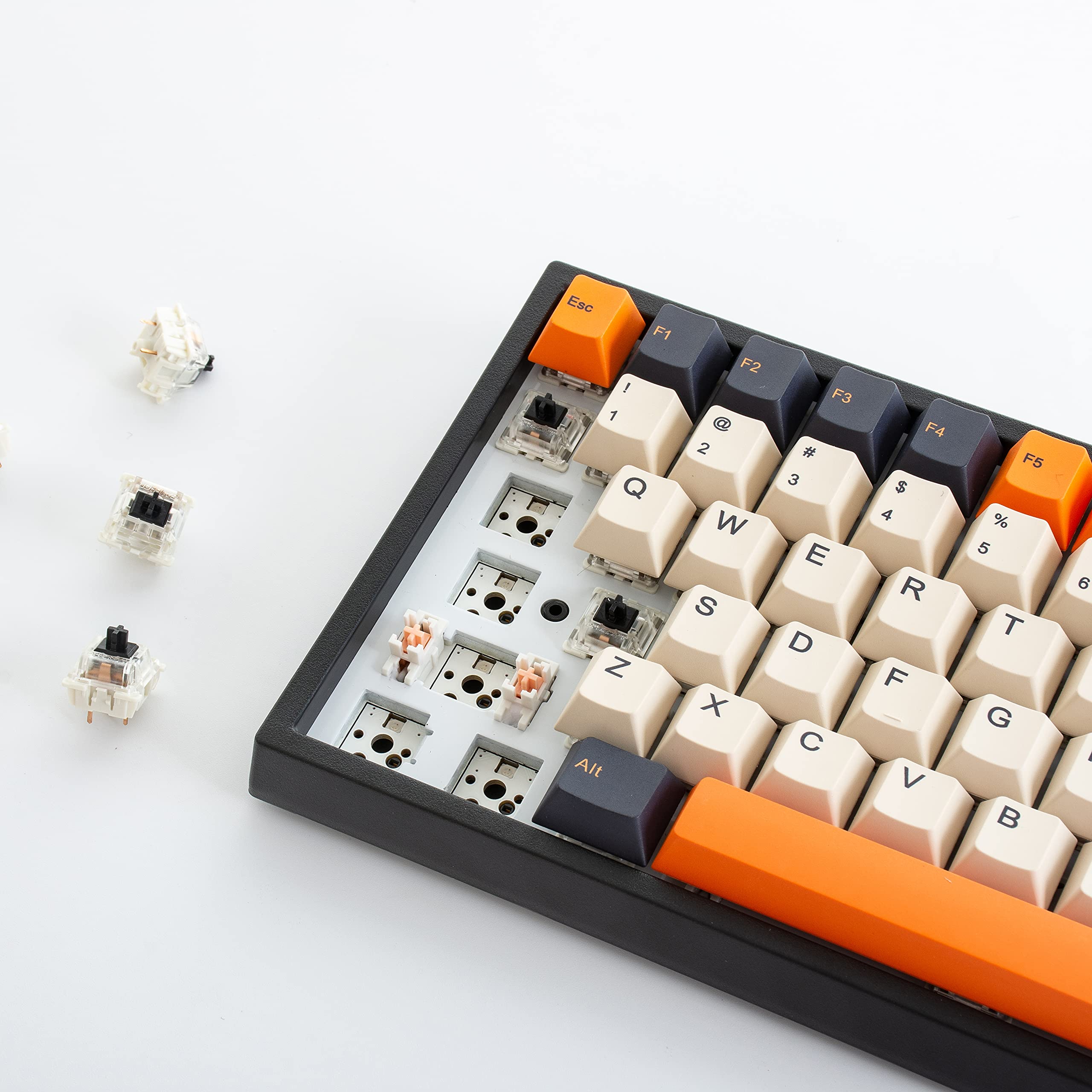 YUNZII KC84 84 Keys Hot Swappable Wired Mechanical Keyboard with PBT Dye-subbed Keycaps, Programmable, RGB,NKRO,Type-C Cable for Win/Mac/Gaming/Typist (Gateron Red Switch, Carbon Retro)