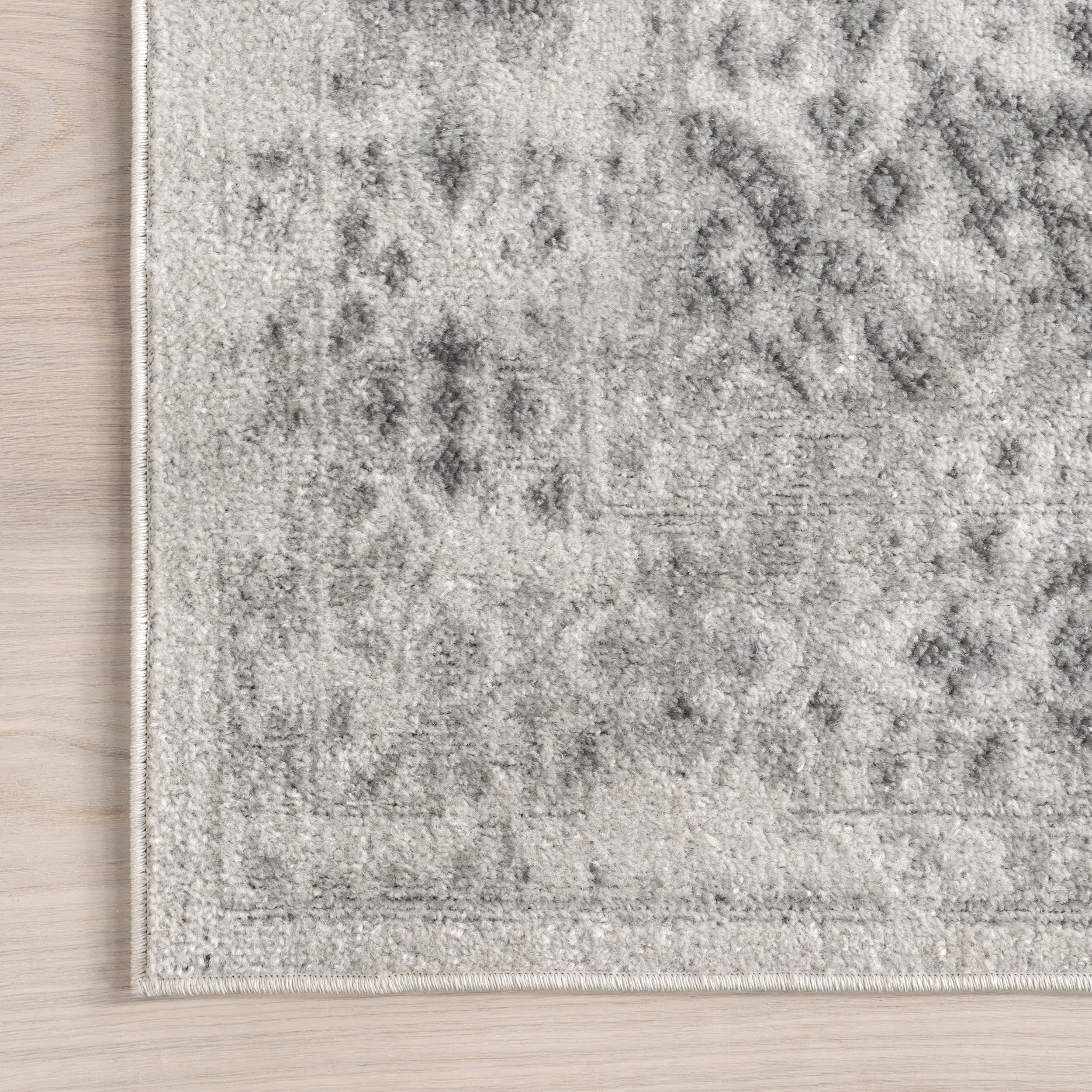 nuLOOM Odell Faded Vintage Area Rug, 4' Square, Ivory