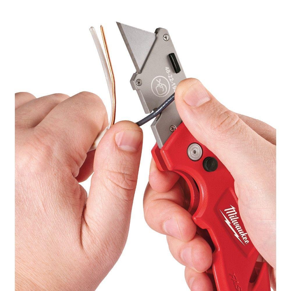 Milwaukee 48-22-1902 Fastback Flip Utility Knife and 48-22-1950 General Purpose Utility Blades with Dispenser (50-Blades Included)