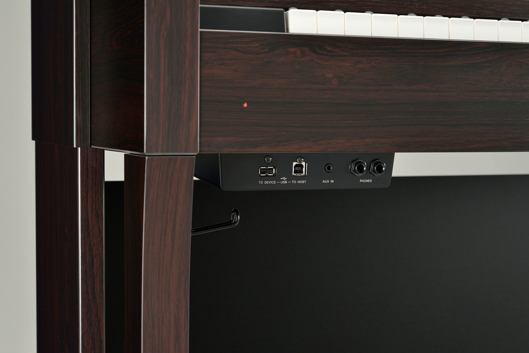 Yamaha Arius, Console Digital Weighted 88-Key Graded Hammer 3 Action, CFX Concert Grand Piano Sound, Includes Bench, Dark Rosewood (YDP184R)
