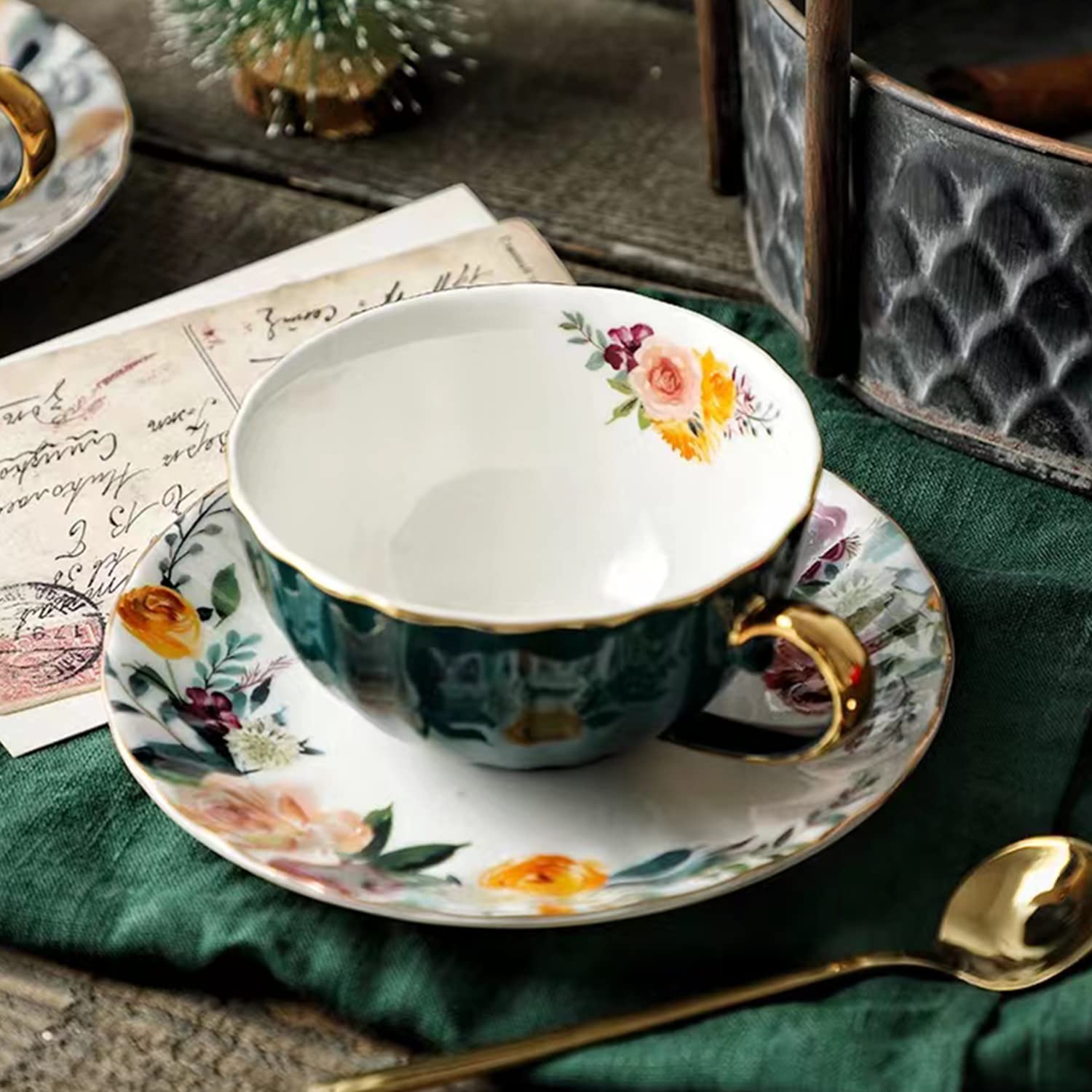 Green Tea Cup and Saucer,Porcelain Coffee Cup China Tea Cups and Saucers Royal Ceramic Floral Lined Teacup with Gold Trim,8 oz Vintage British Cup Tea Sets for Latte,Cappuccino,Teaparty,Birthday Gift